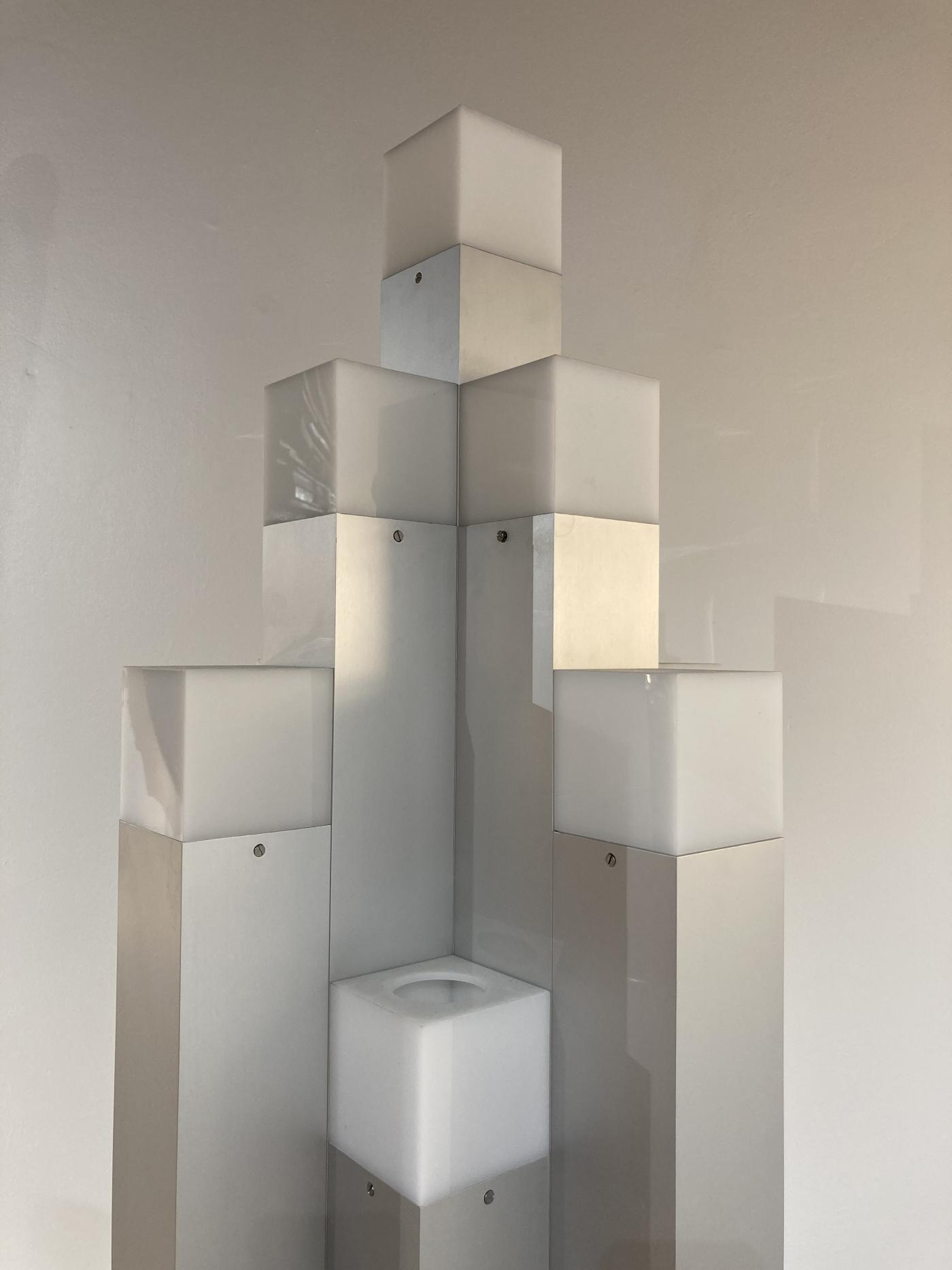 1970's monumental Sculptural floor lamp By Mario Vento