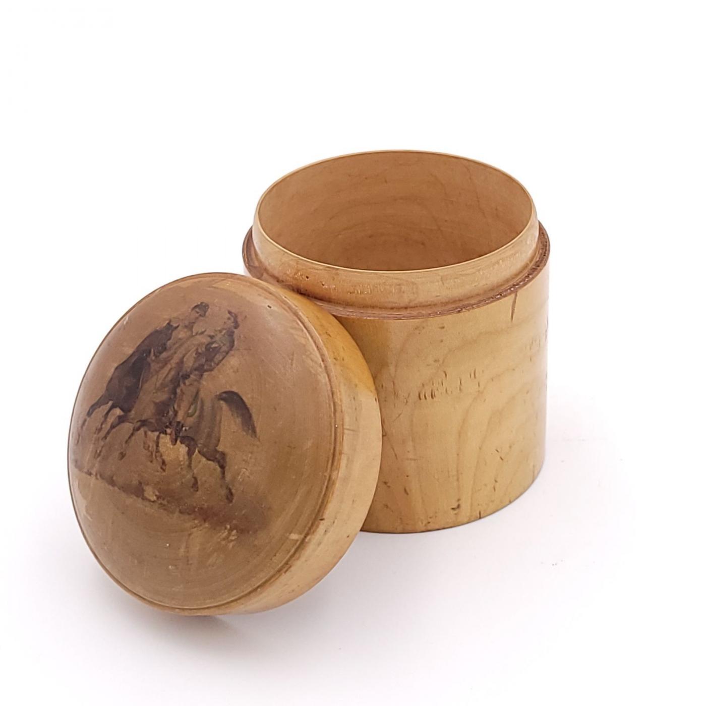 19th Century Treen Box with Scene of Horse Racing, England