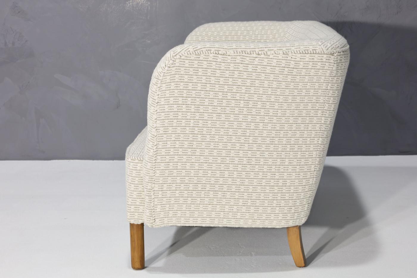 Agner Christoffersen - Agner Christoffersen Settee in Kelly Wearstler ...