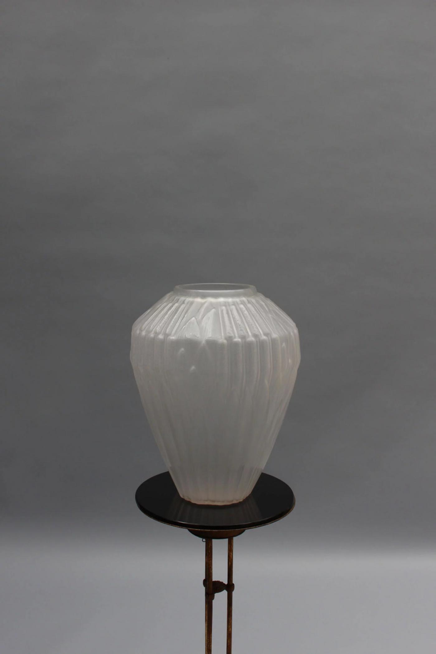 André Hunebelle - Fine French 1930s Frosted Glass « Roseaux » Vase by ...