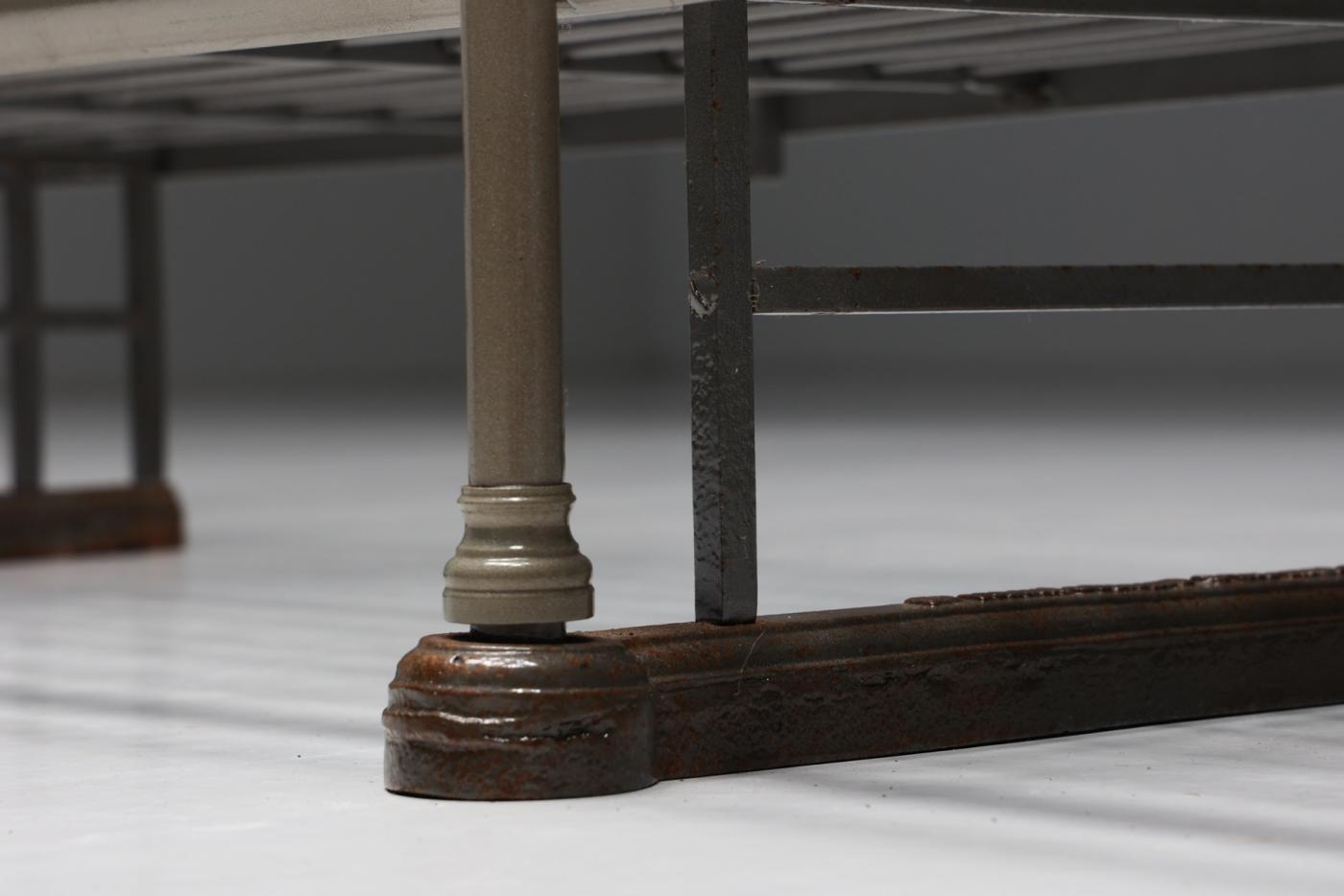 Antique Bakery Rack in Wrought Iron - 1920's