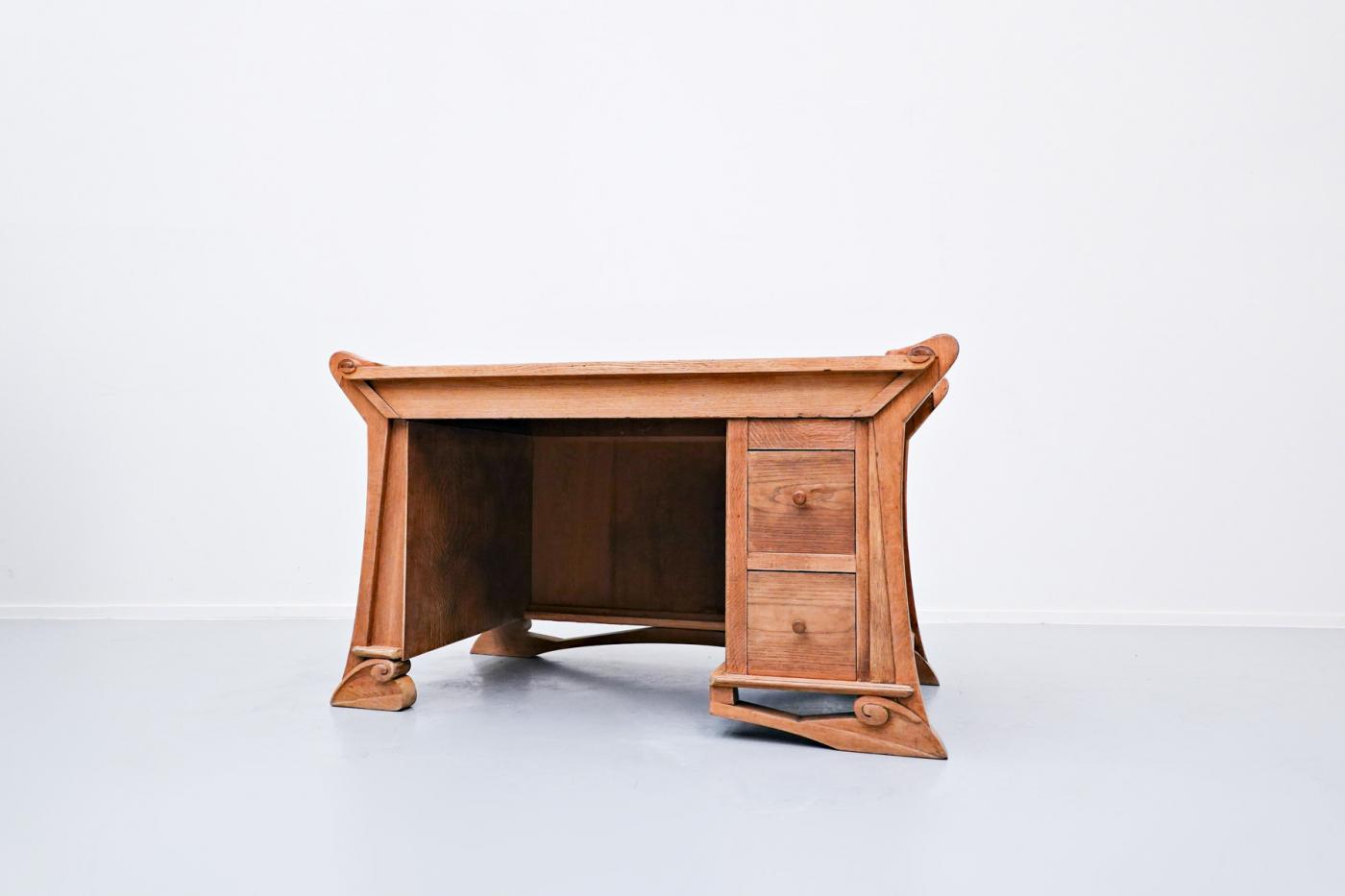 Art nouveau desk