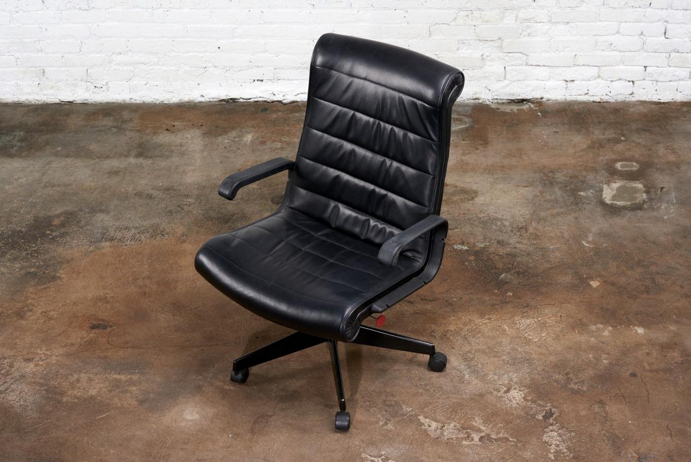 Richard Sapper - Black Leather Desk Chair by Richard Sapper for Knoll ...