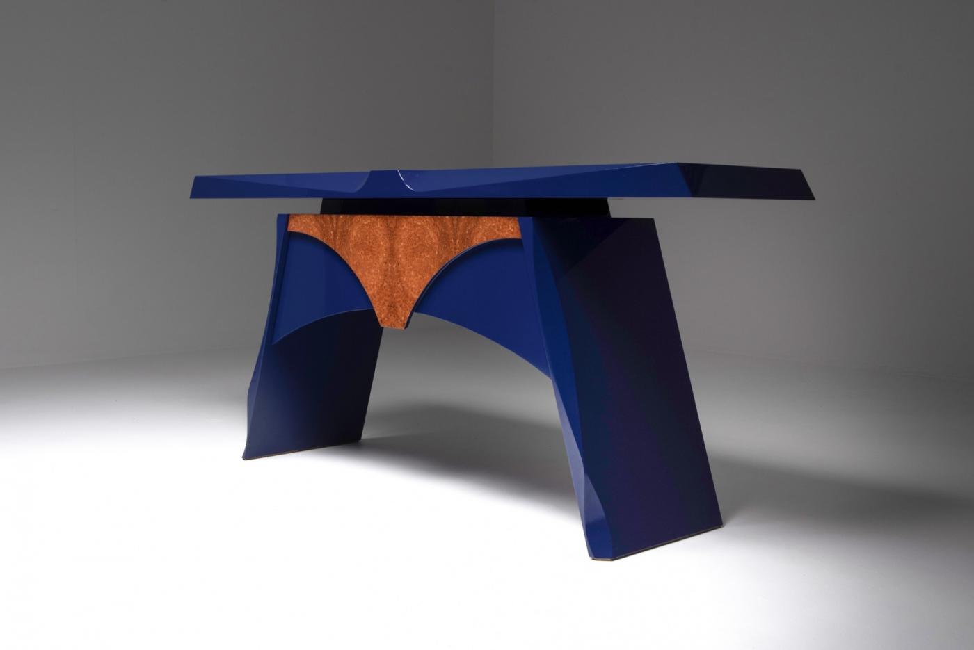 Blue lacquered console table - 1980's