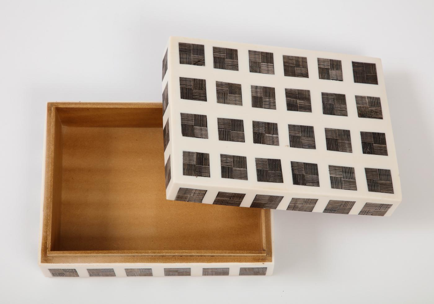 Bone, Horn Grid Box