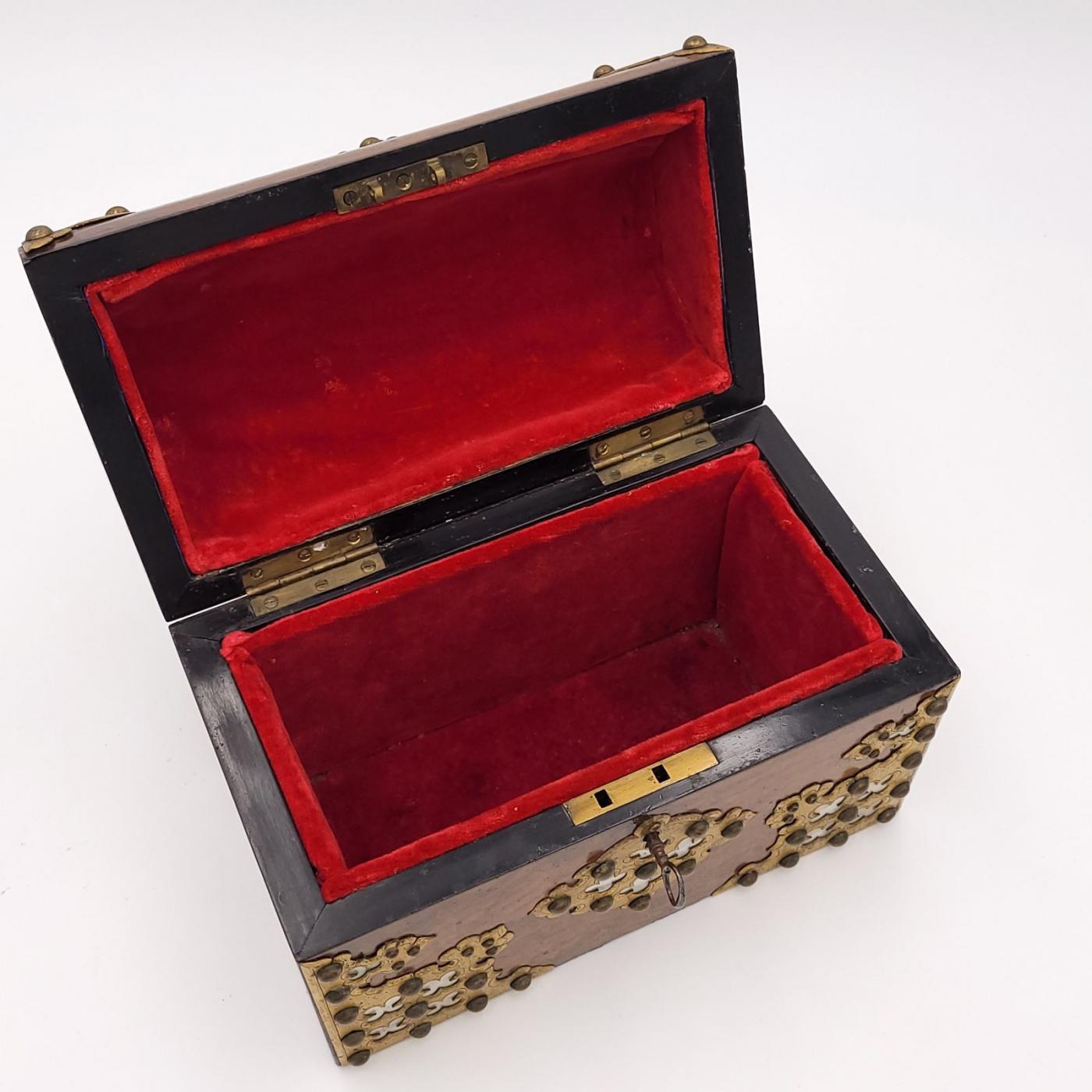 Burl Walnut Gothic Revival Box, England circa 1870