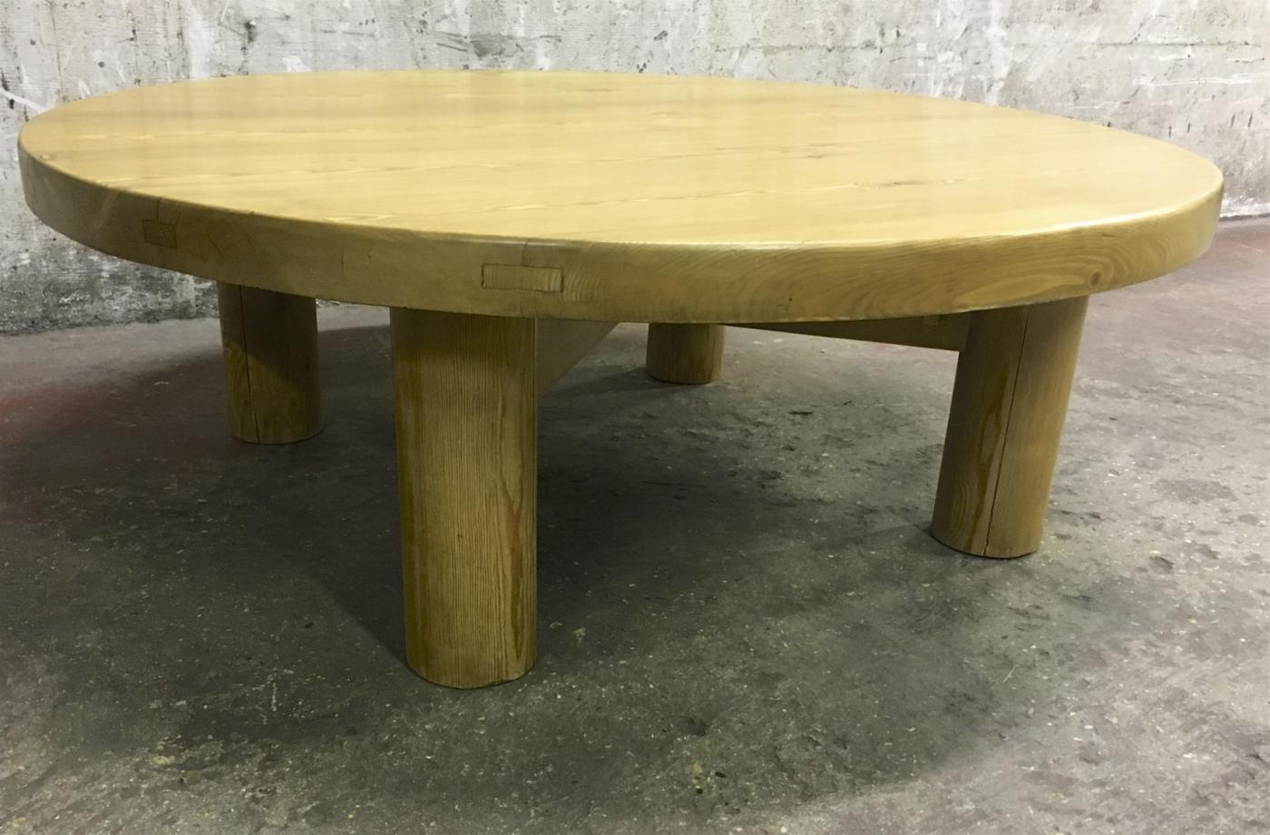 Charlotte Perriand - Charlotte Perriand Sturdy Pine Meribel Coffee Table