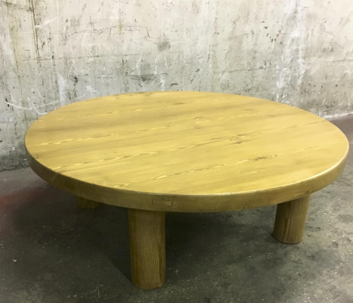 Charlotte Perriand - Charlotte Perriand Sturdy Pine Meribel Coffee Table