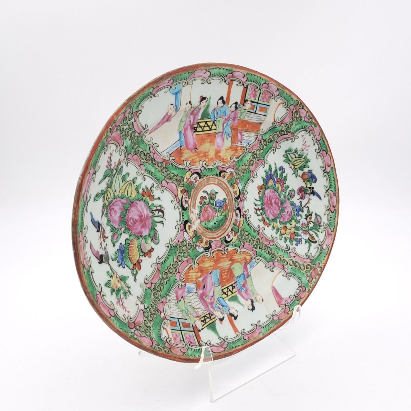Chinese Export Rose Medallion Platter, China circa 1880