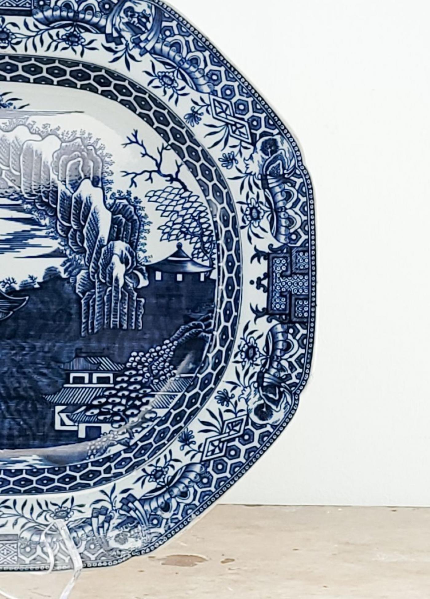 Circa 1780 Rare and Large Lowestoft Platter in the Chinese Taste, England