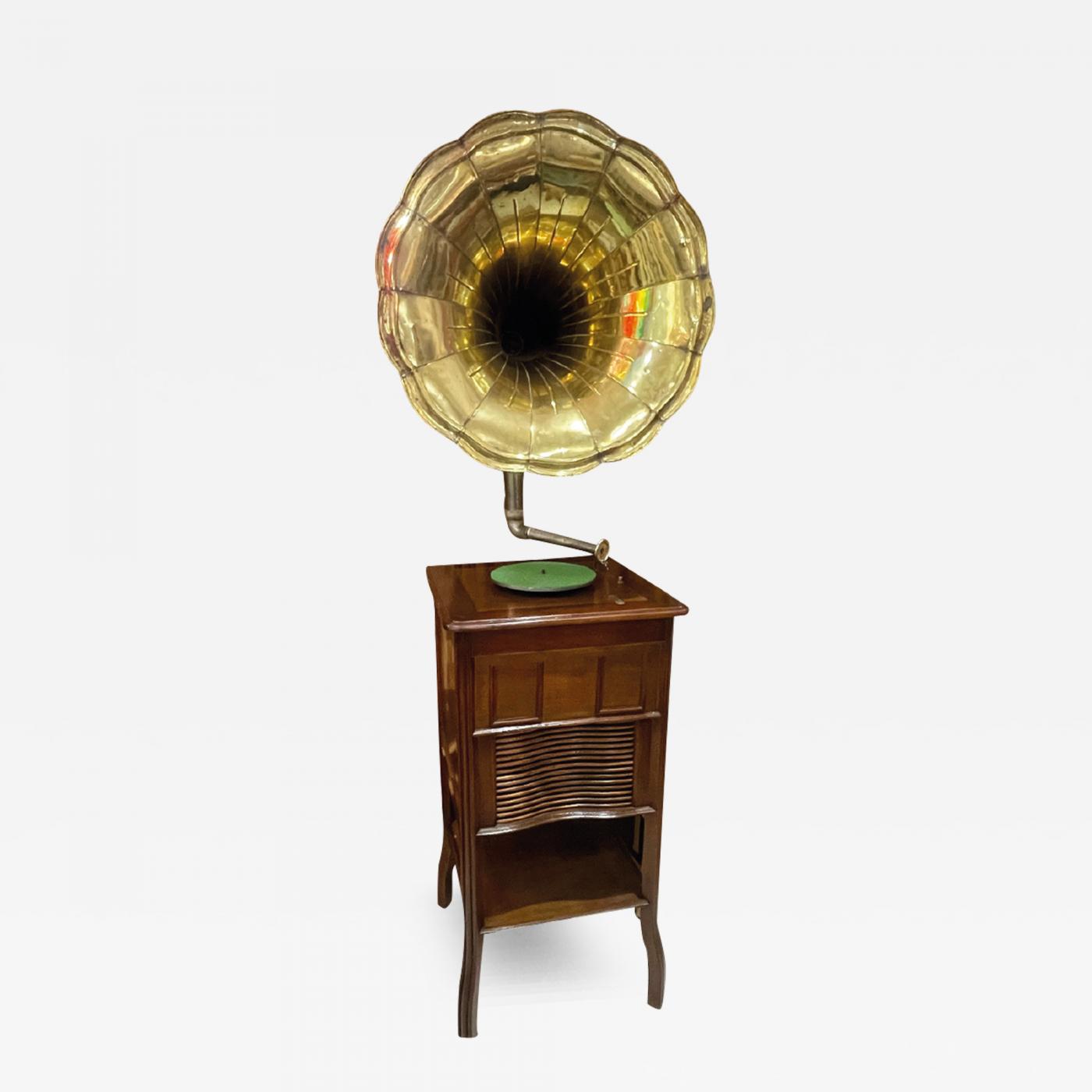 Coin Operated Mechanical Gramophone