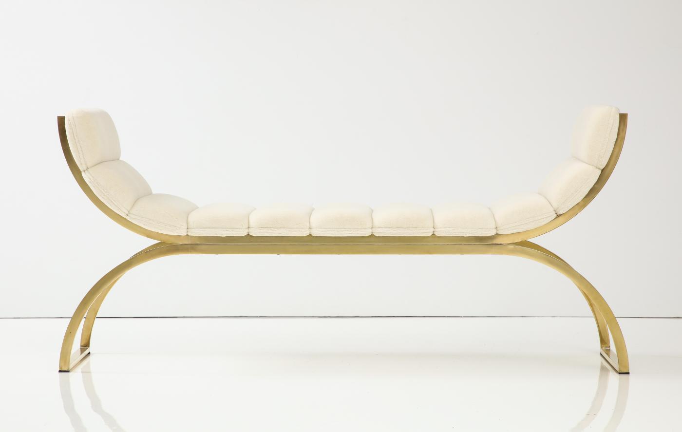 Curved Polished Brash U-Shaped Bench with Ivory Boucle, Italy, 2023