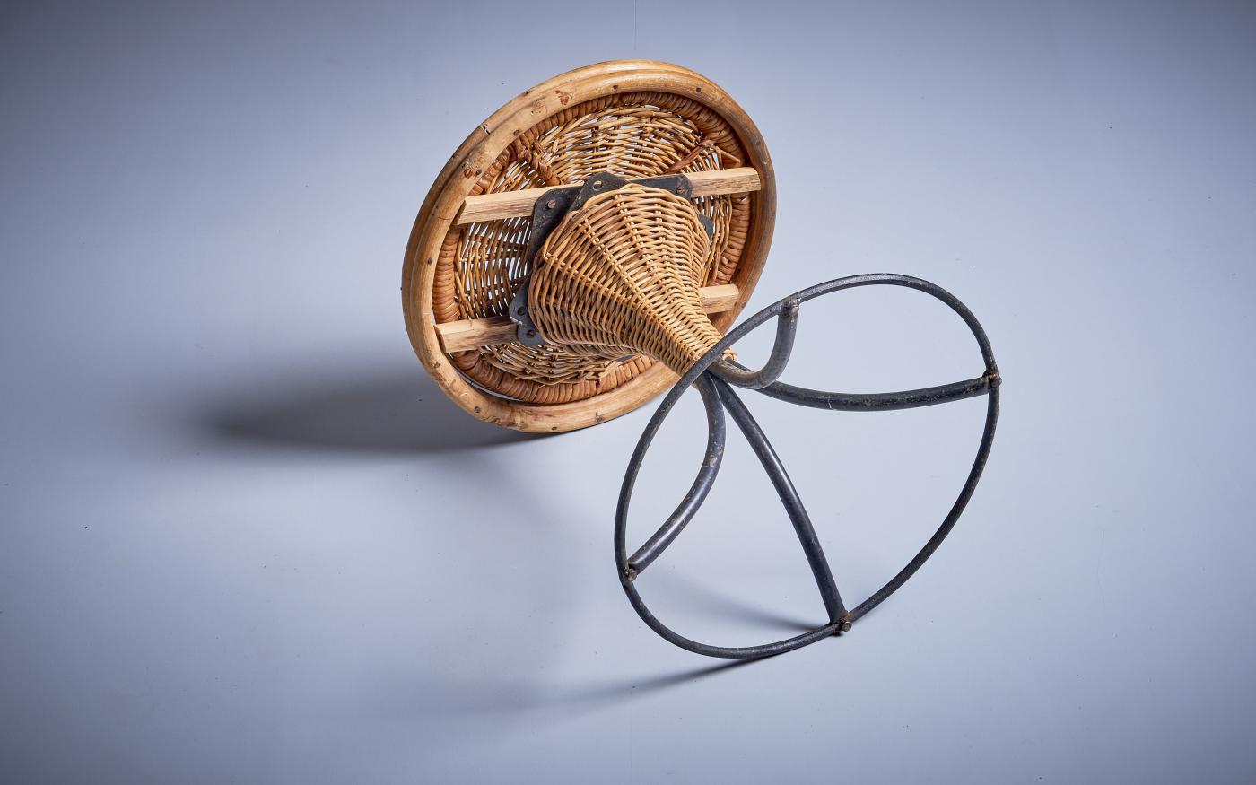 Danny Ho Fong - Danny Ho Fong stool in metal and wicker, USA - 1960s