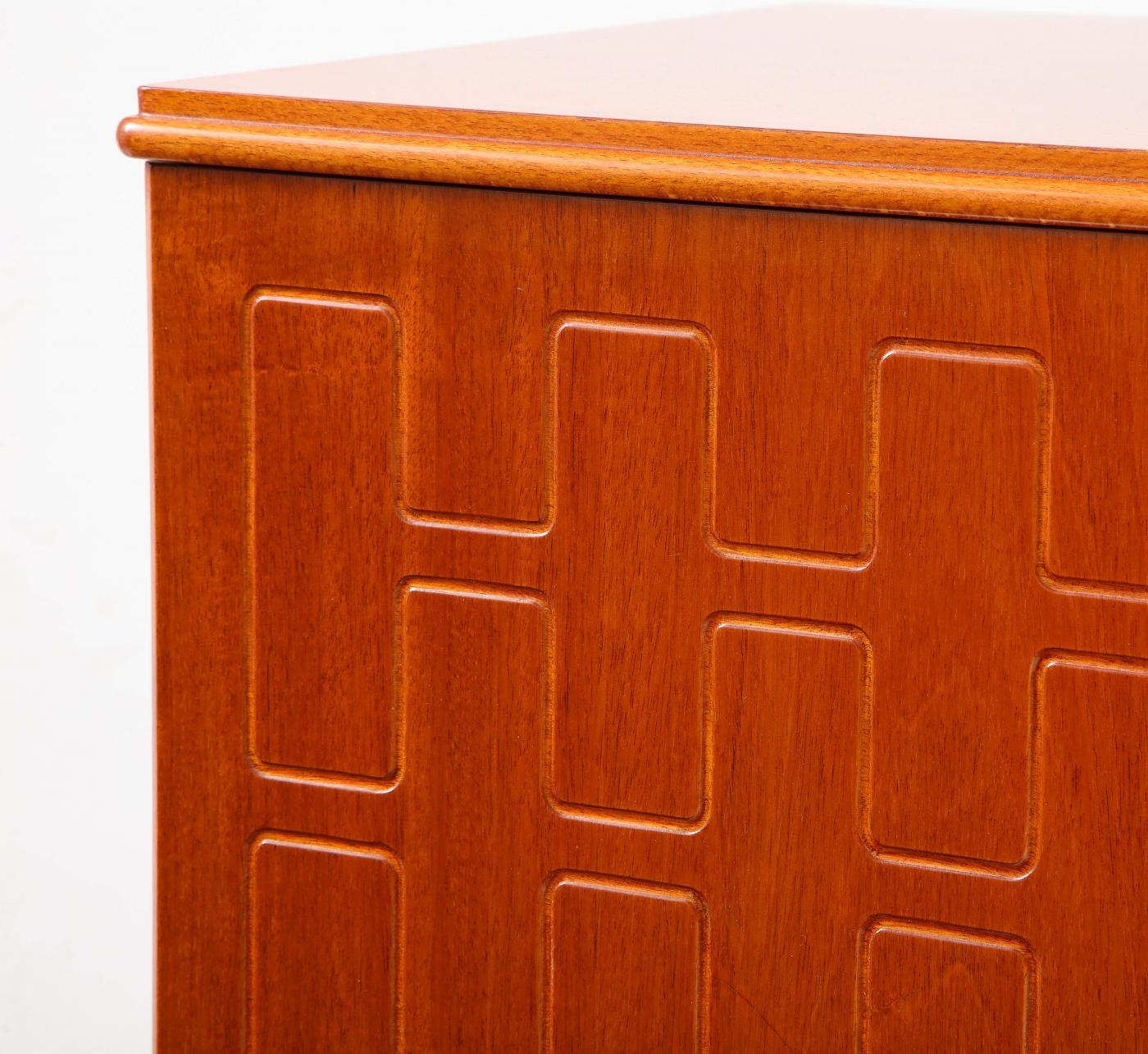 David Rosen - A David Rosén Teak & Mahogny Cabinet, Circa 1950s