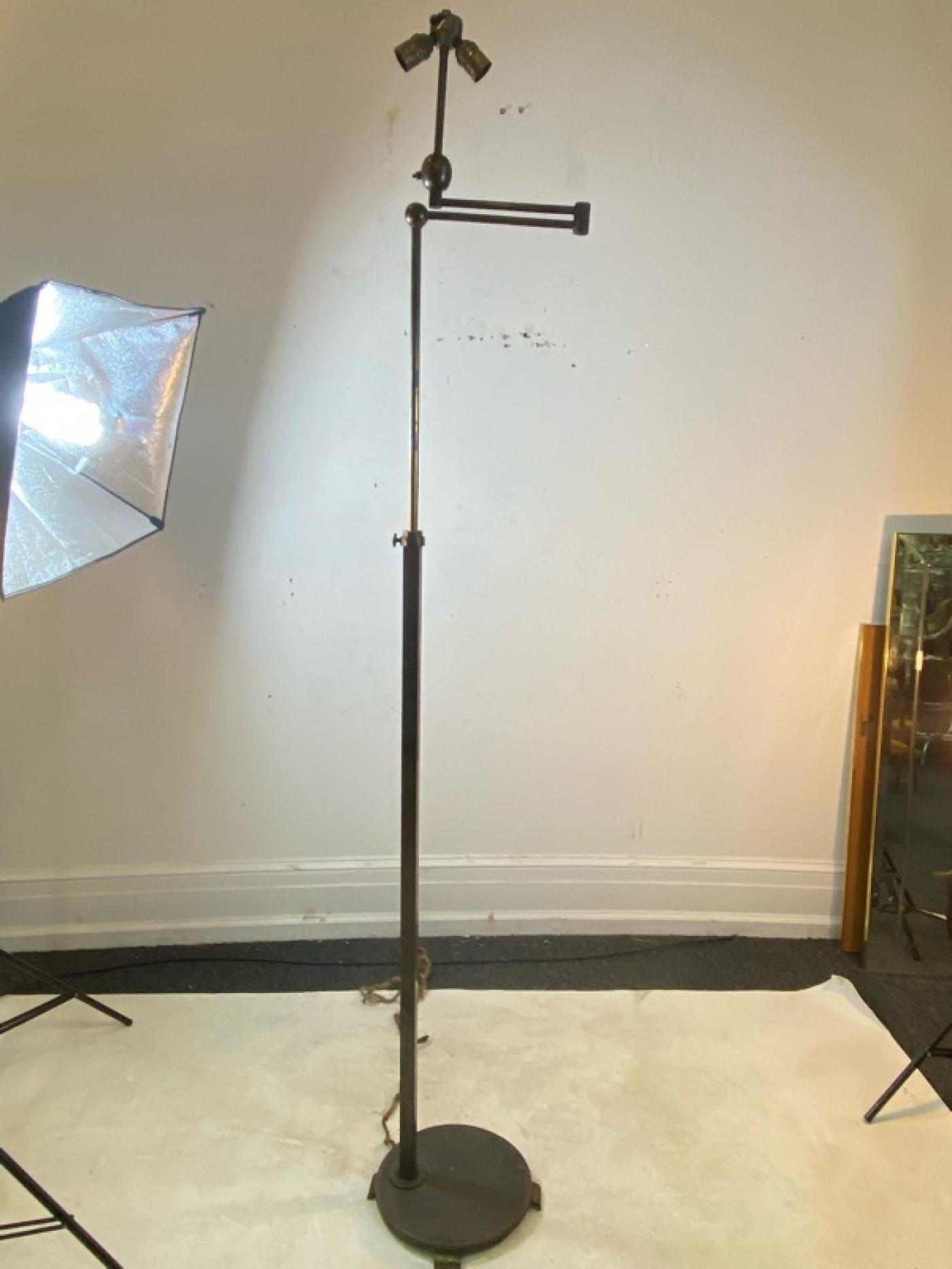 Donald Deskey - RARE MODERNIST ART DECO FLOOR LAMP