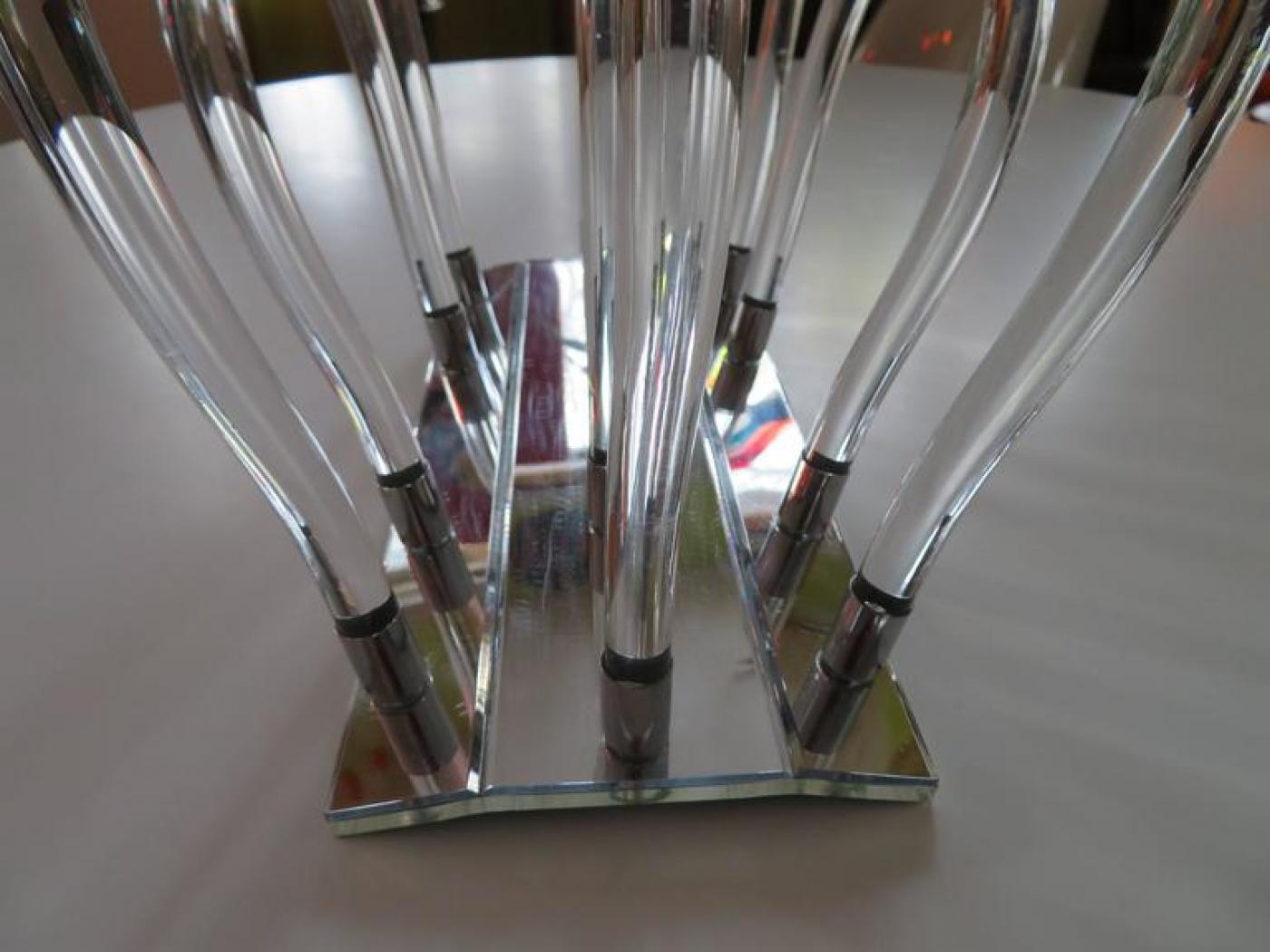 Dorothy Thorpe - Dorothy Thorpe Lucite, Chrome and Mirror Magazine Rack