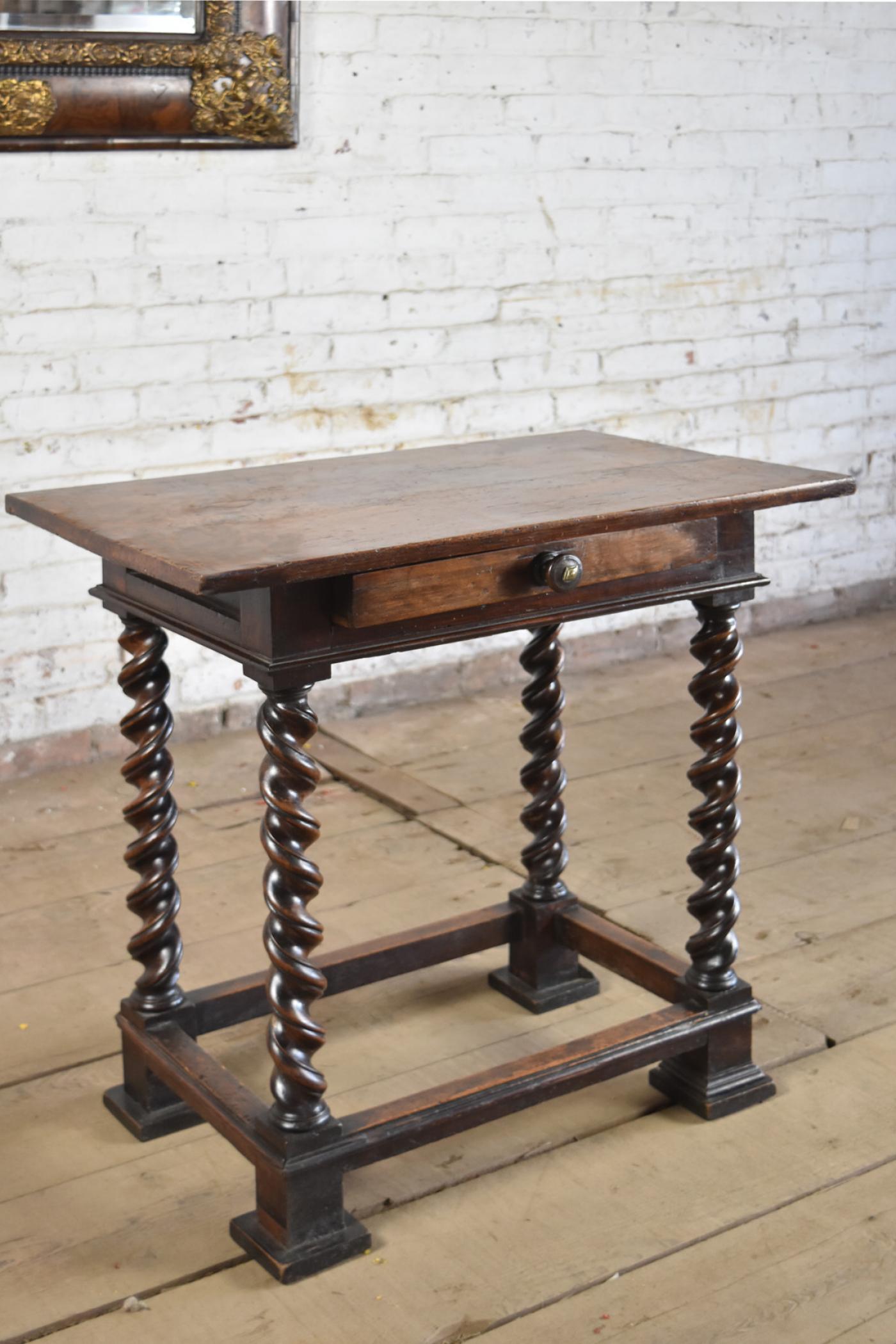 Early 18th Century Italian Baroque Small Walnut Center / End Table