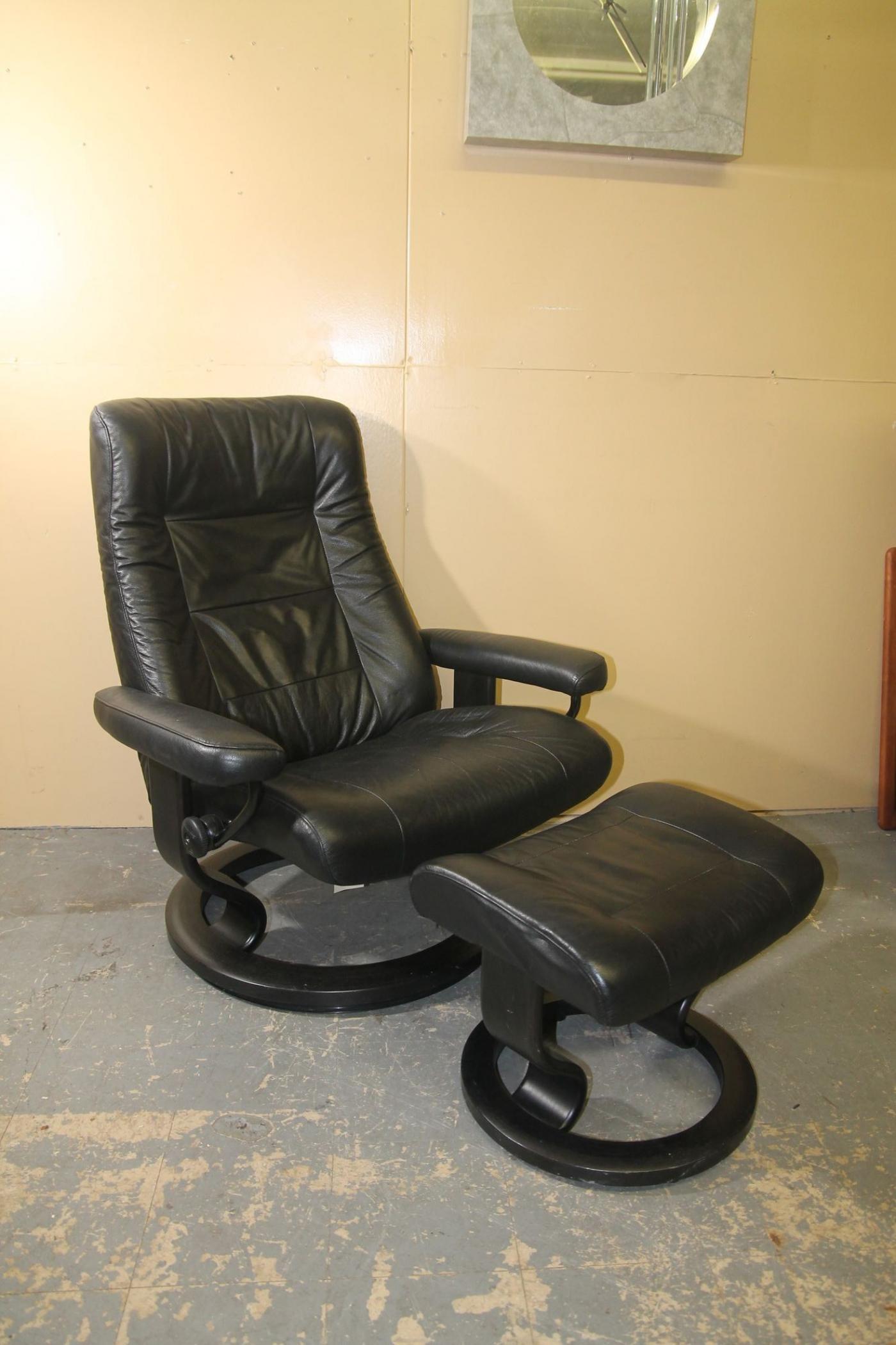 Ekornes Stressless Chair and Ottoman