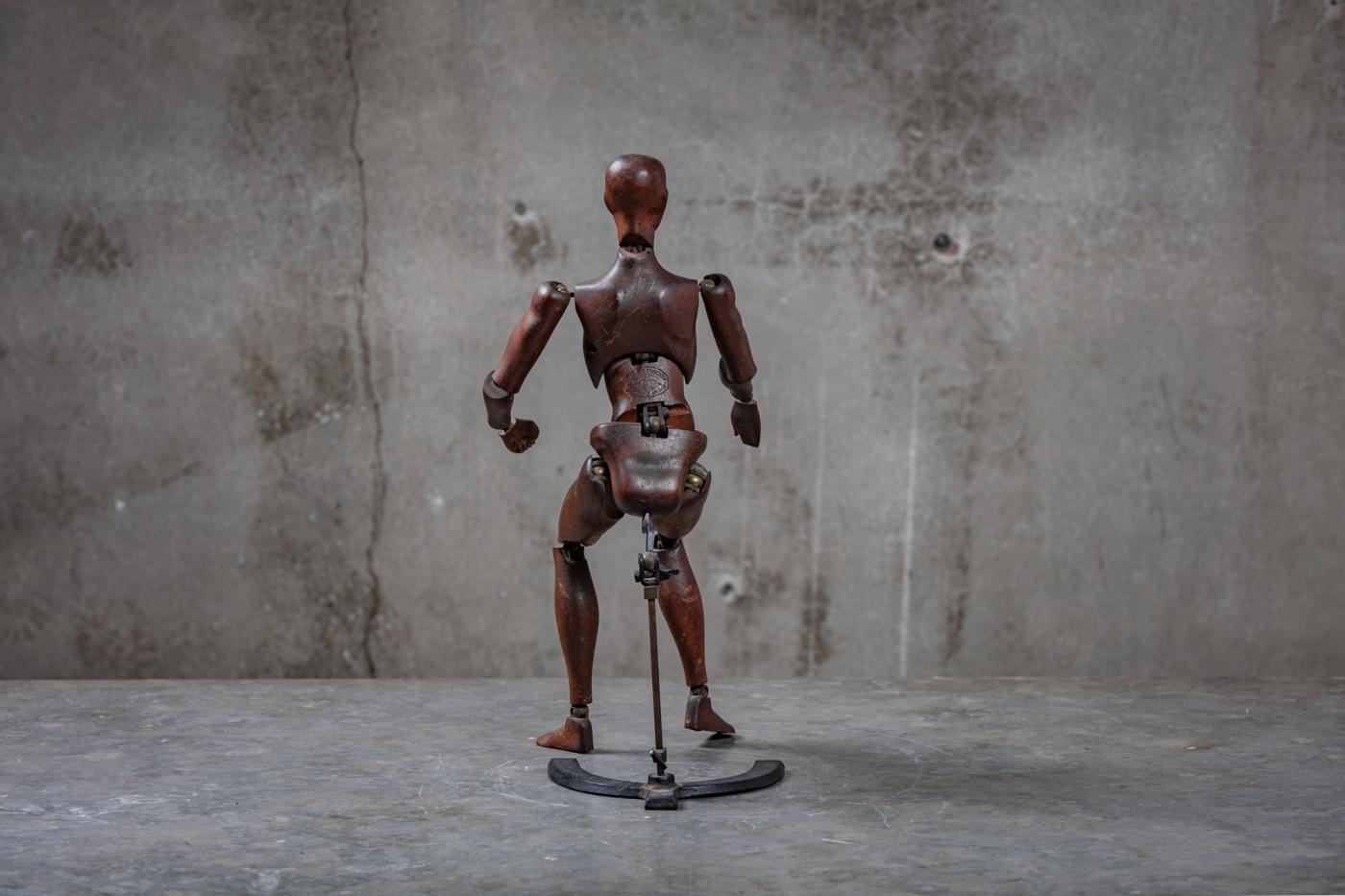 FRENCH ARTICULATED MANNEQUIN FIGURE