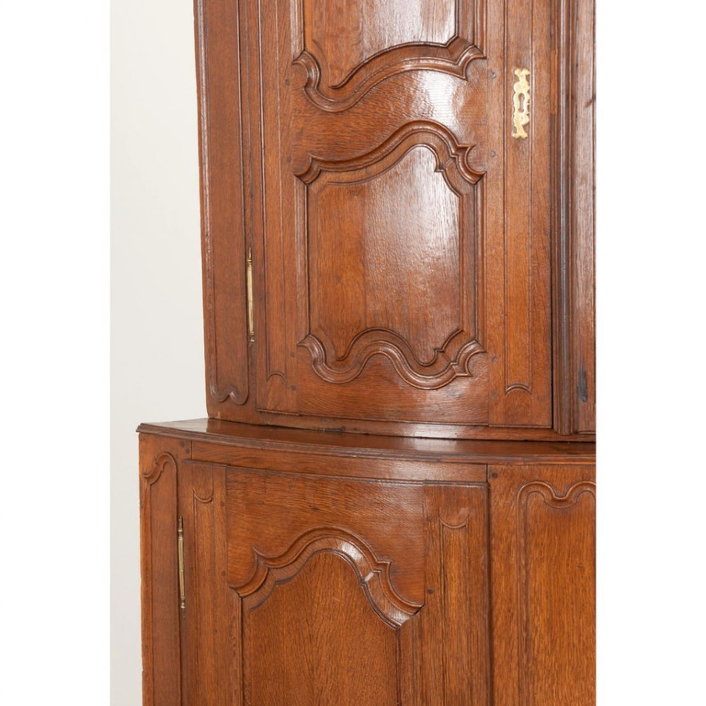 French 19th Century Solid Oak Corner Buffet a deux Corps