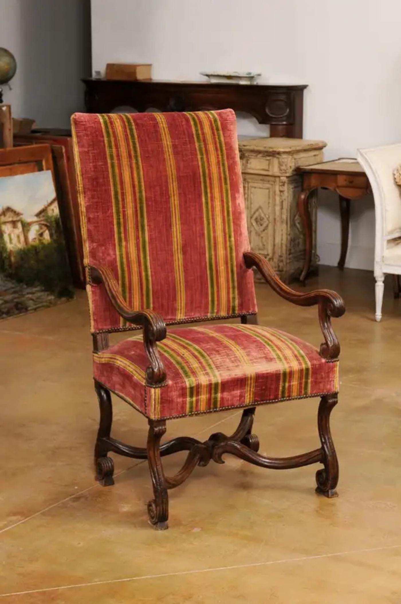 French Louis XIV Style 1790s Carved Walnut Fauteuil with Scrolling Arms ...