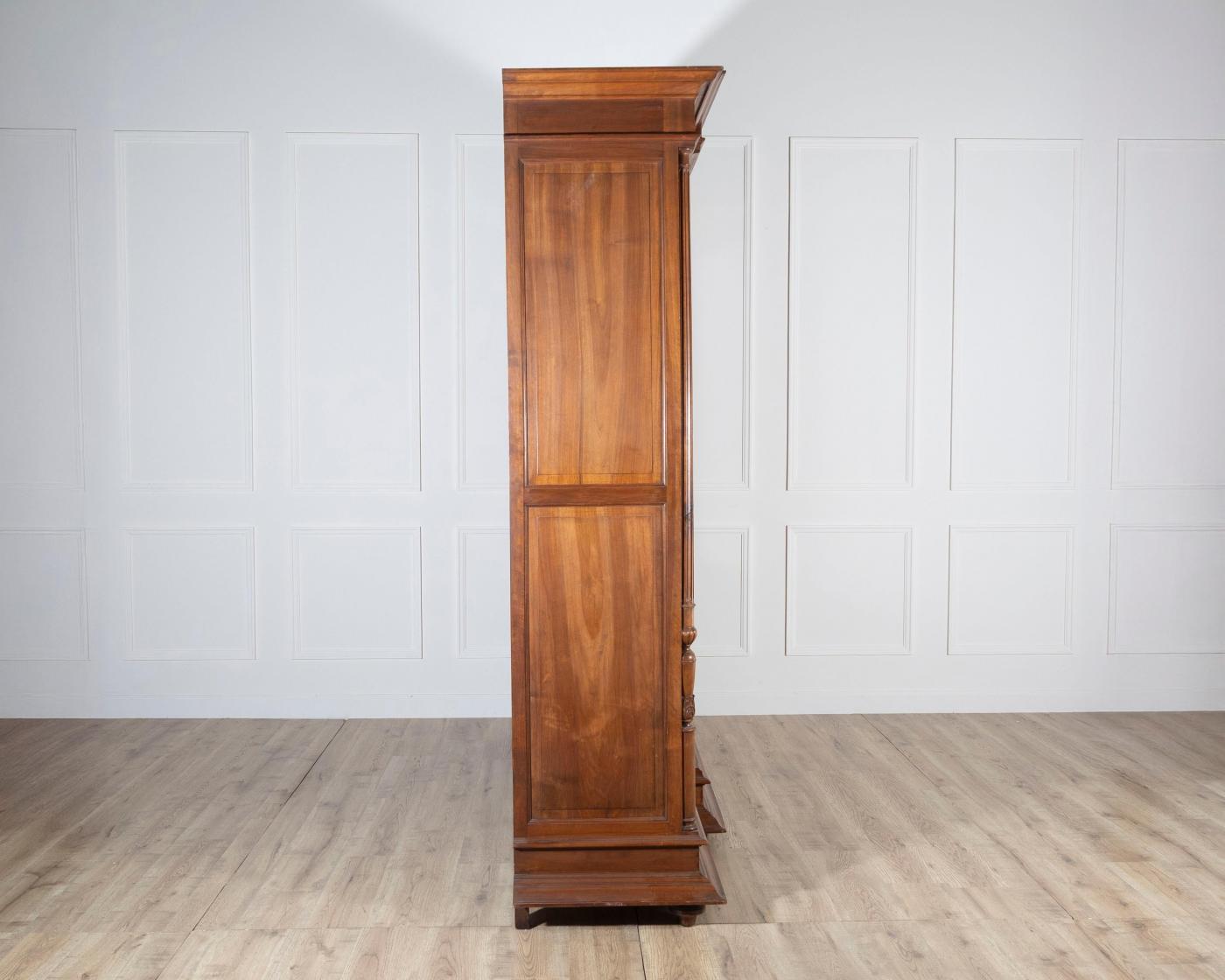 French Solid Walnut Bookcase with Carved Columns, Late 19th Century
