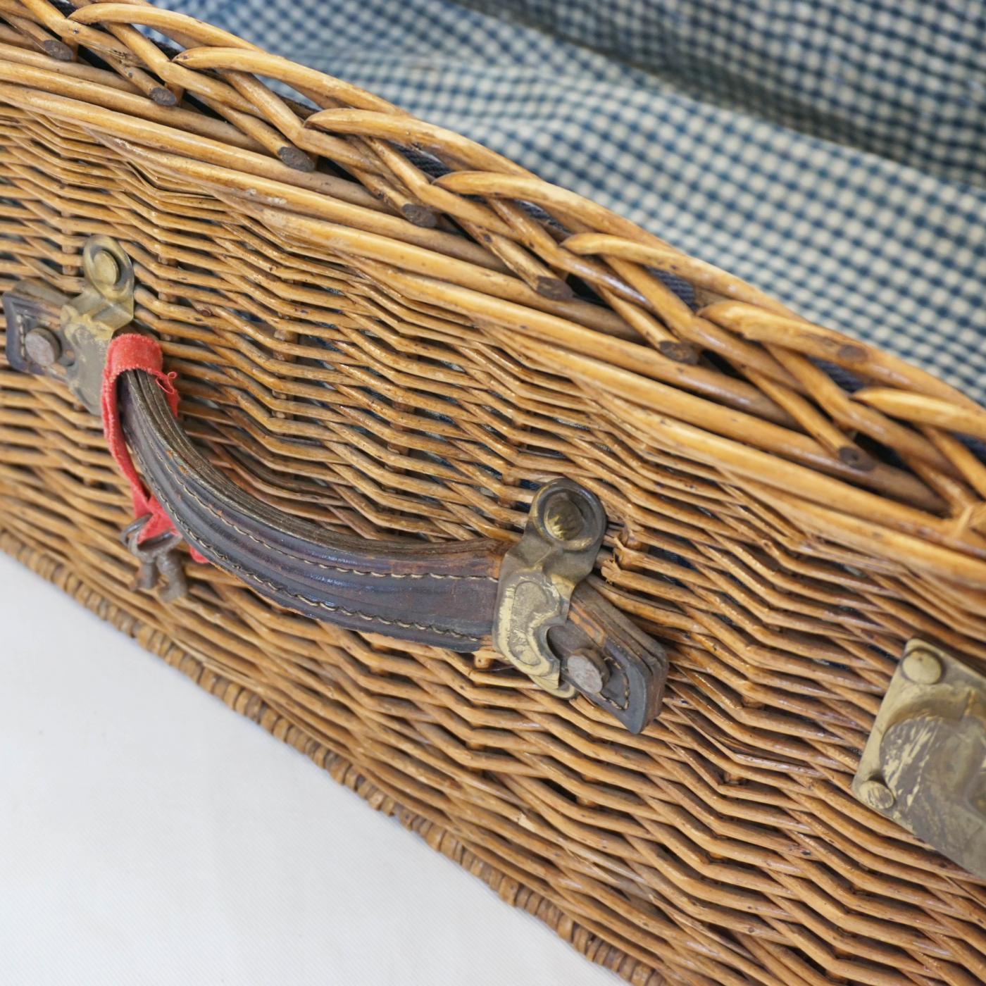 French Vintage Wicker Case, circa 1960s