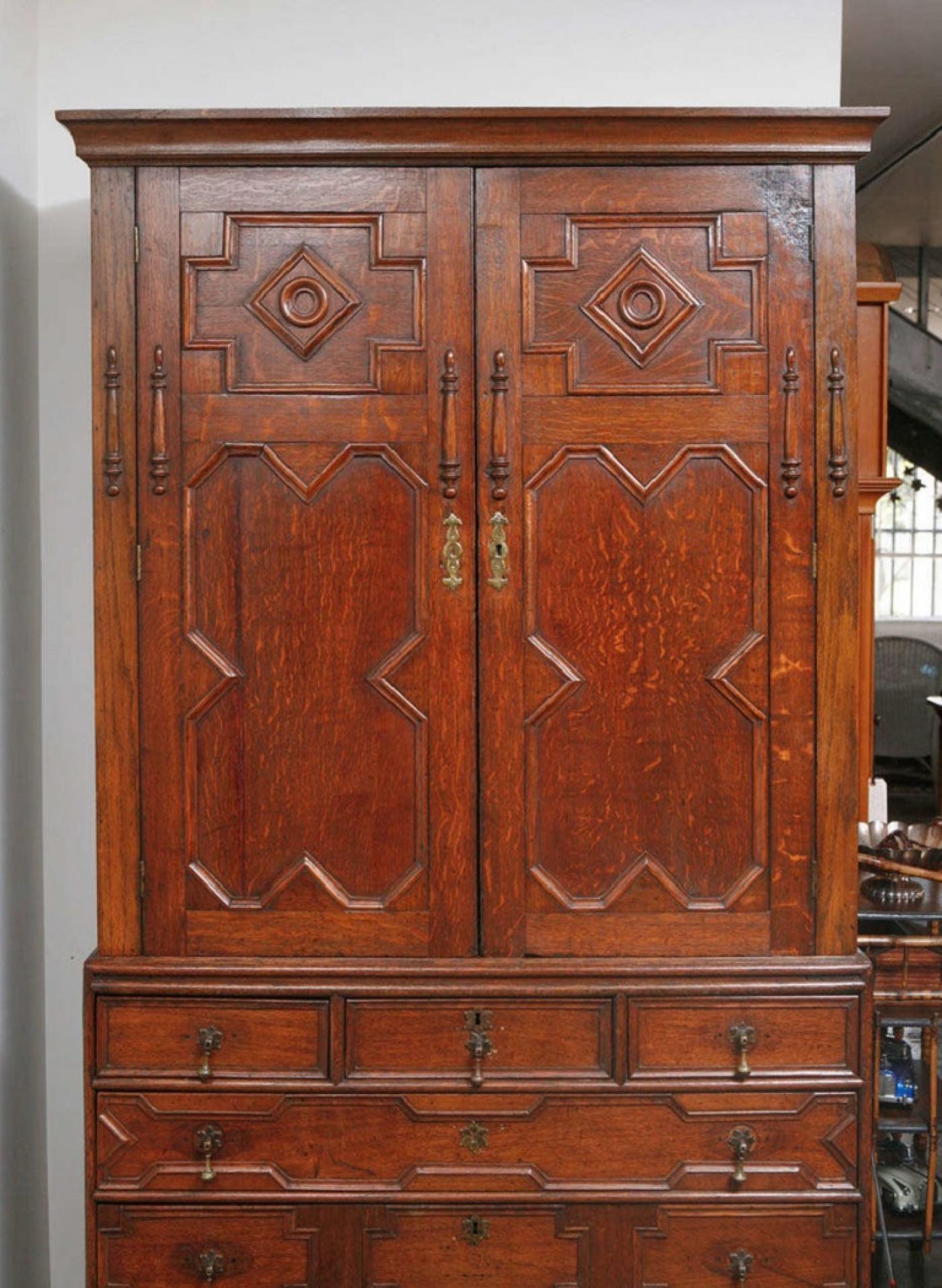 George III Oak Linen Press