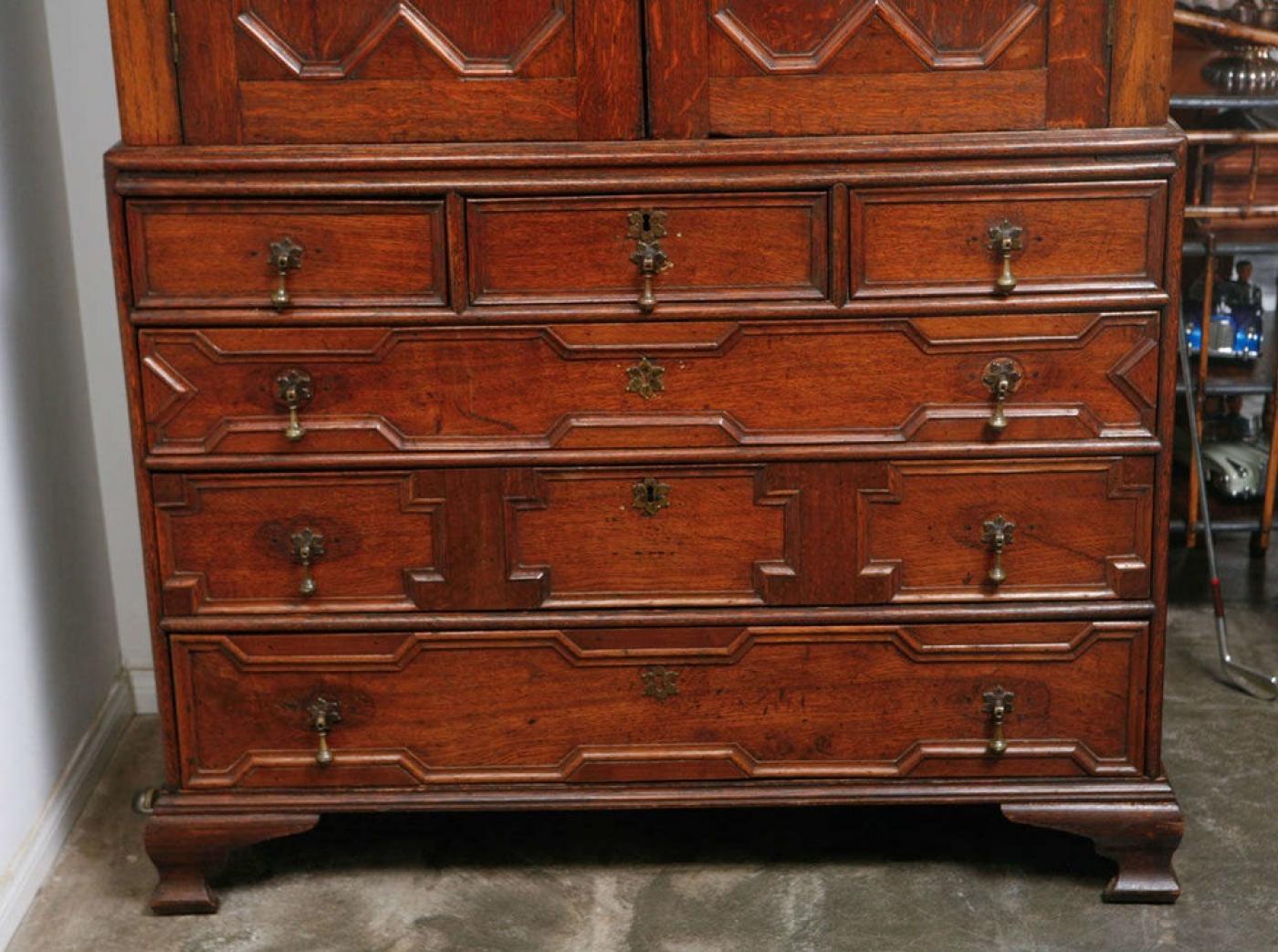 George III Oak Linen Press