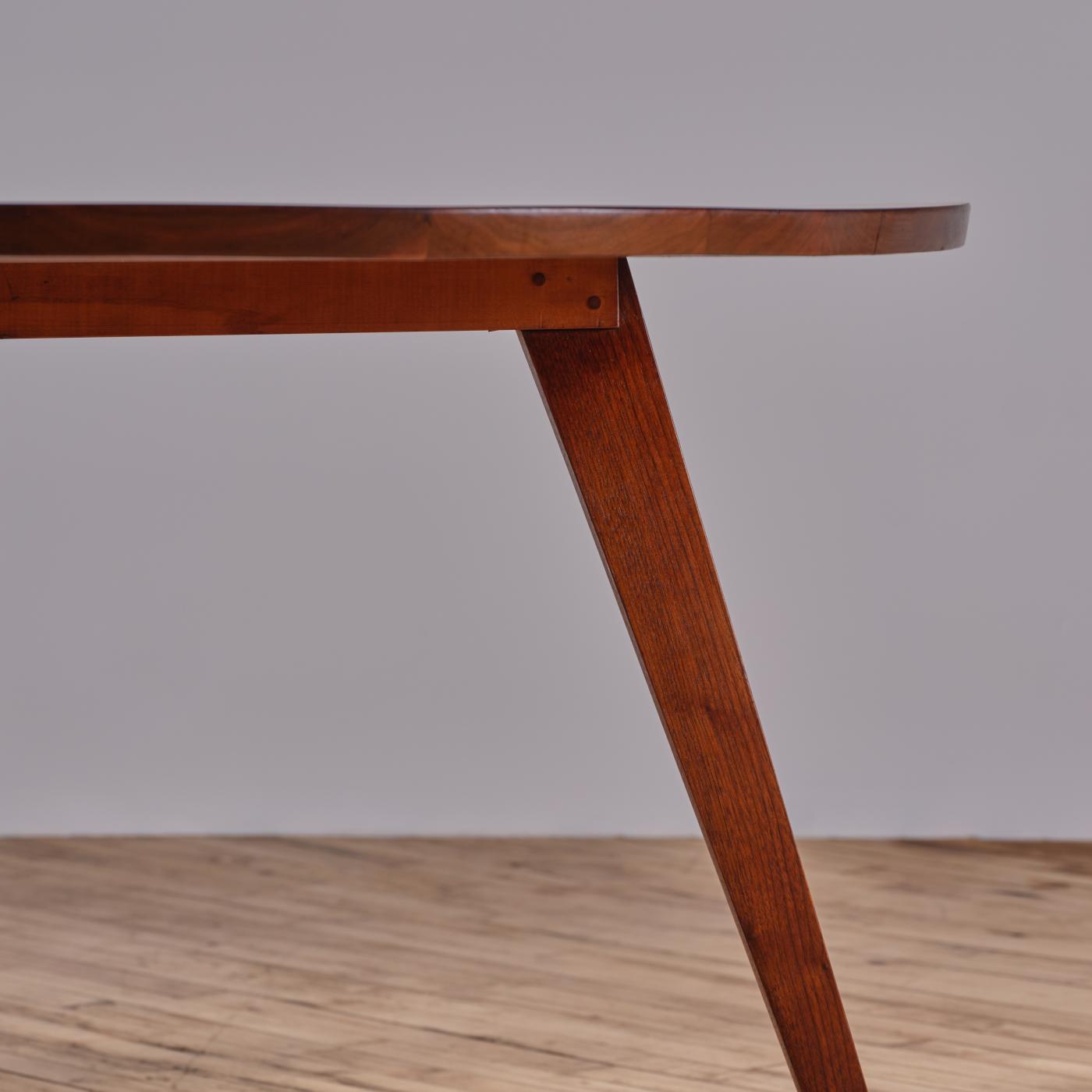 George Nakashima - Very Early Round Splay-Leg Dining Table
