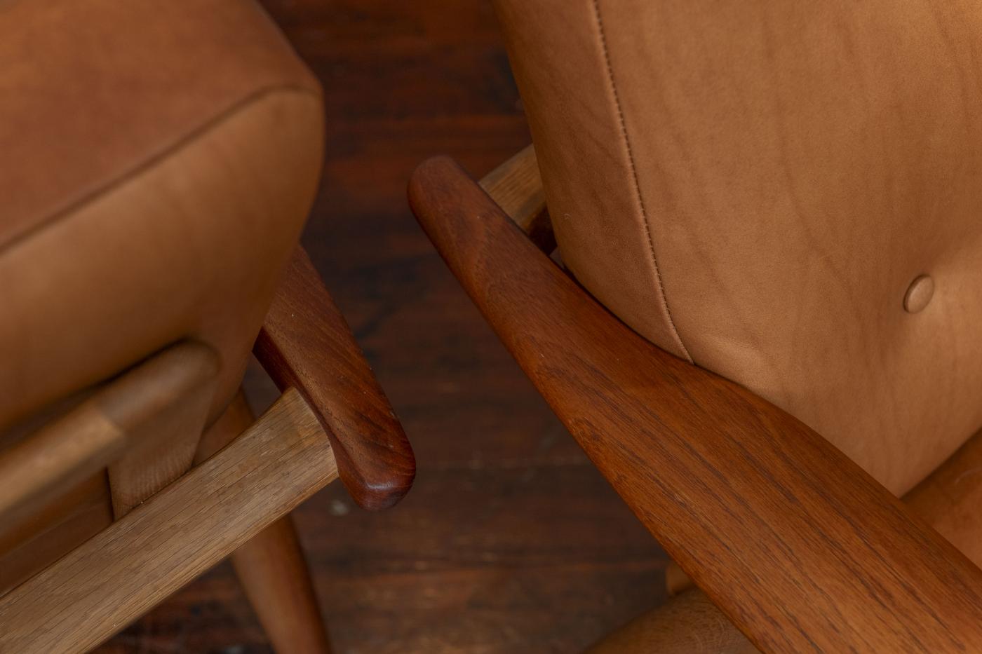 Hans Wegner - Hans Wegner Cigar Lounge Chairs, Model GE 240