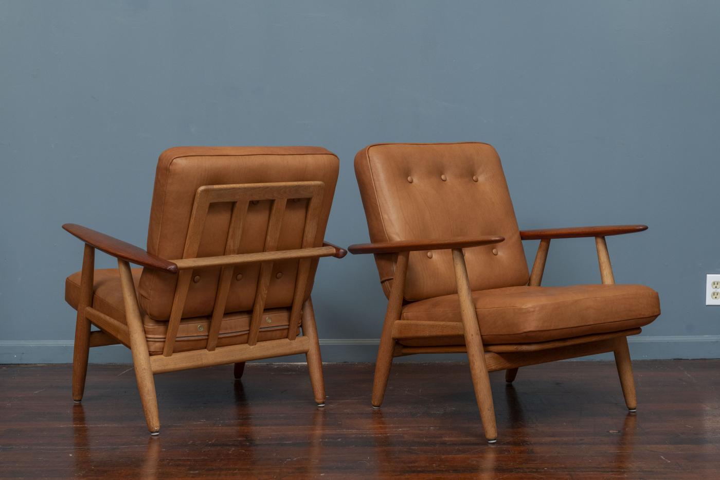 Hans Wegner - Hans Wegner Cigar Lounge Chairs, Model GE 240