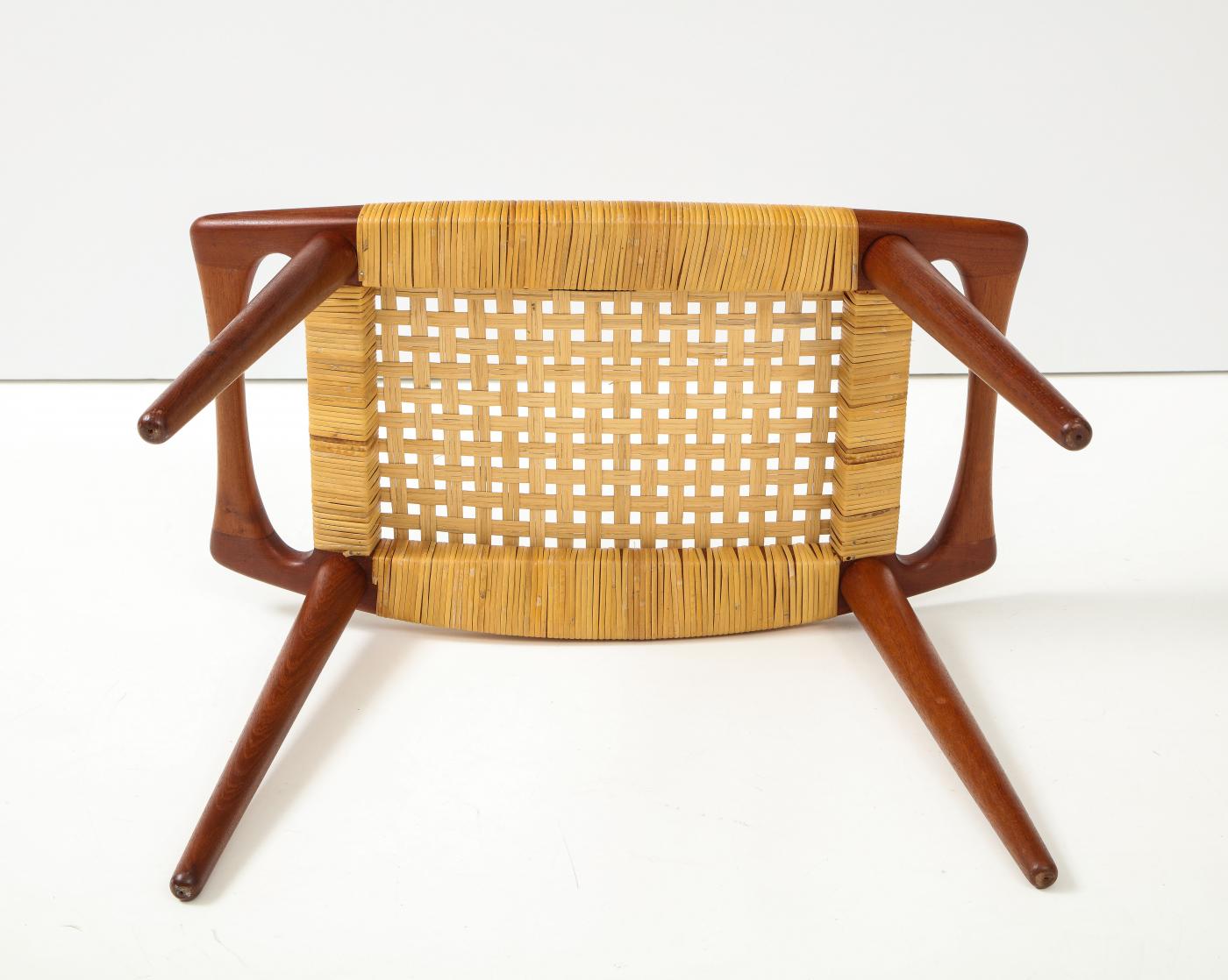 Hans Wegner - Hans Wegner Stool for Johannes hansen JH539