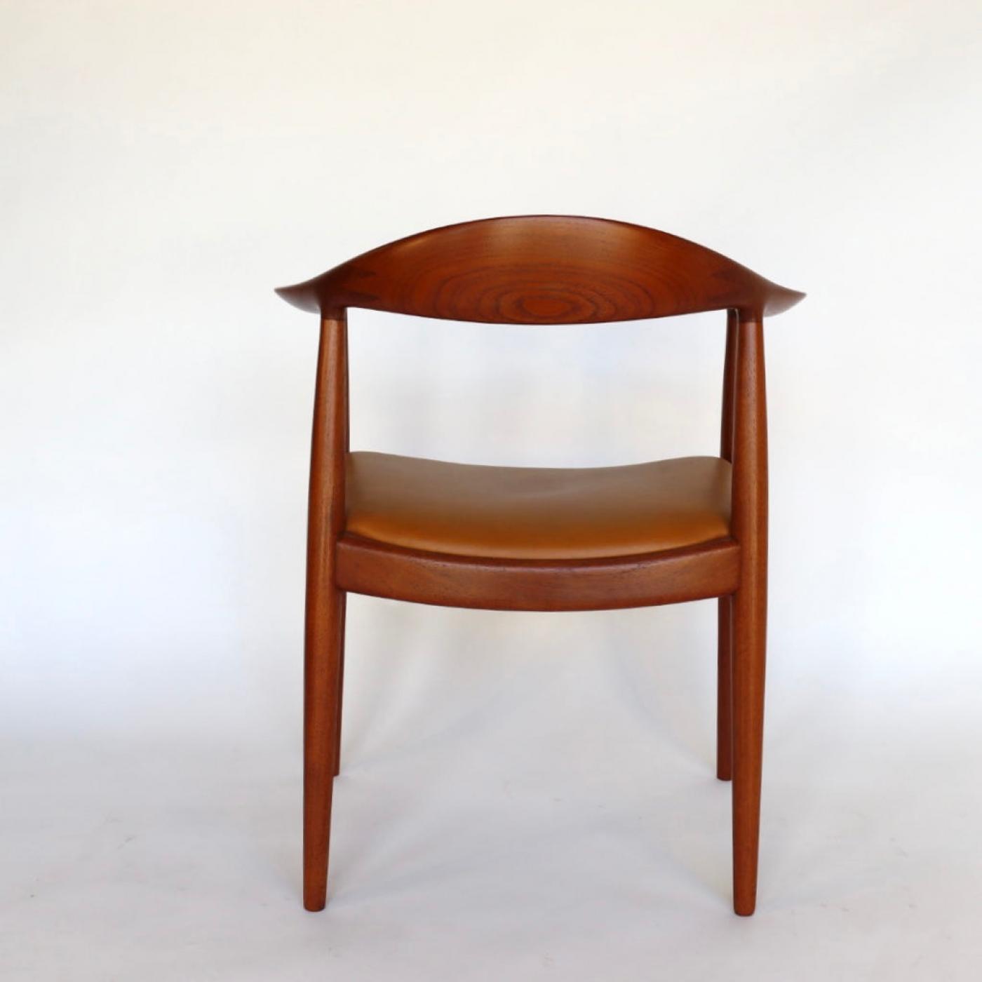 Hans Wegner - Round Chair by Hans J. Wegner Model JH-503 with Honey leather seats