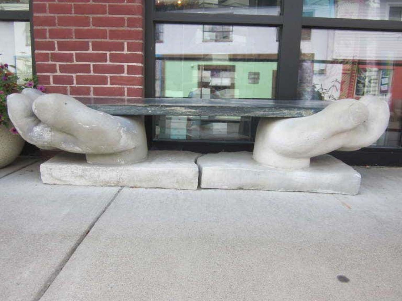 'Helping Hands' Bench / Sculpture