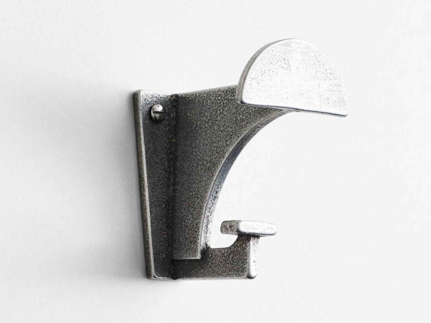 Studio Henry Wilson - Contemporary Hook by Henry Wilson