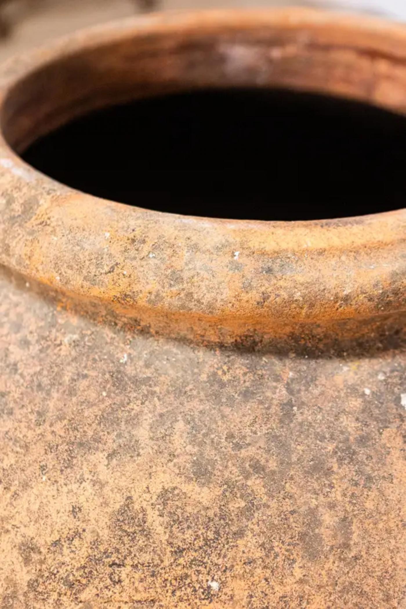 Italian 19th Century Terracotta Planter with Crosshatched Motifs and Patina