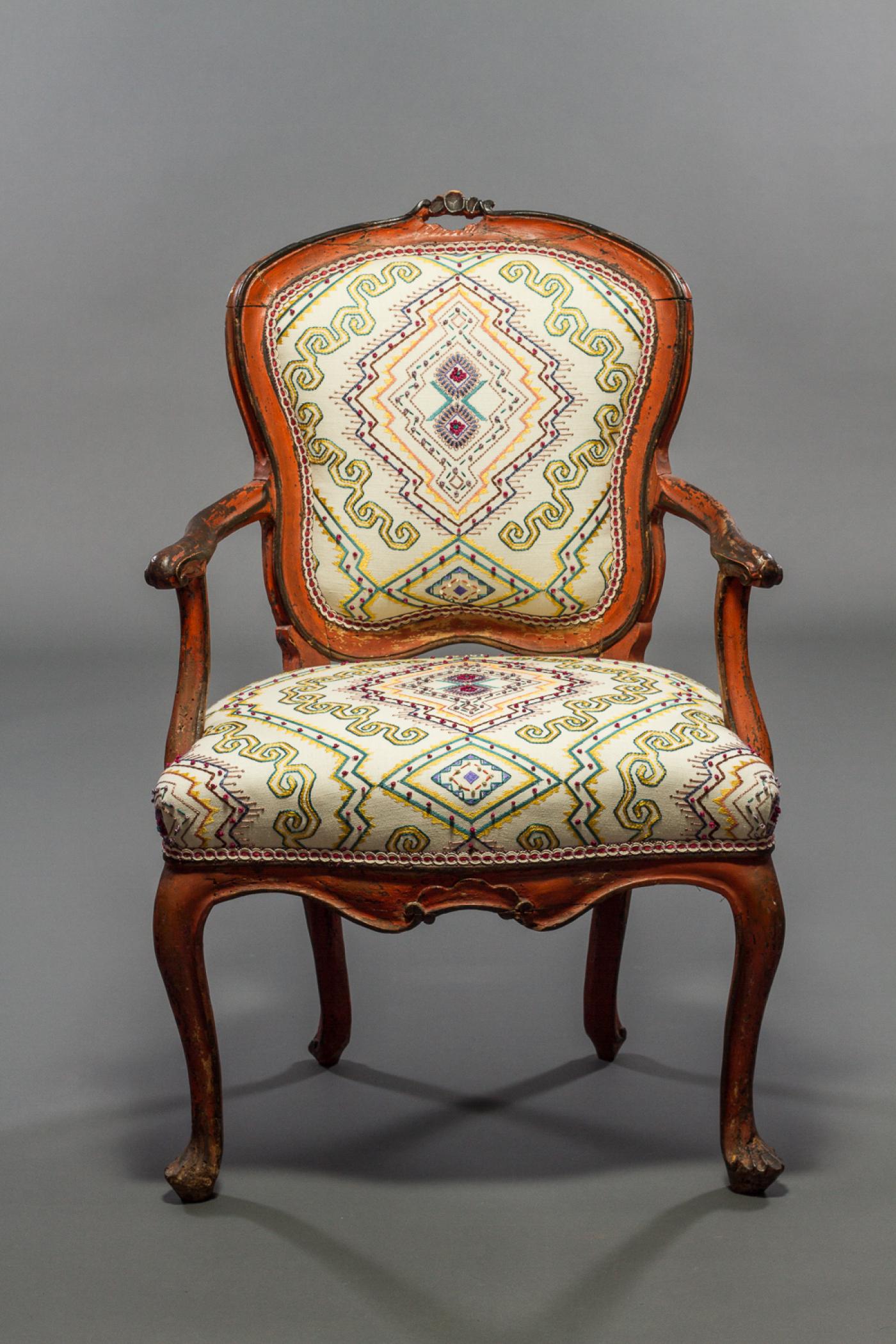 Italian Rococo Painted Fauteuil en Cabriolet