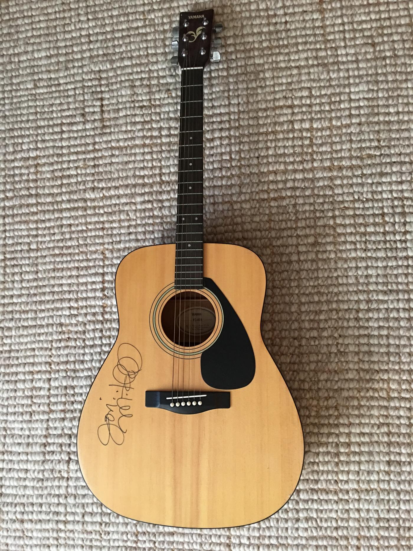 JONI MITCHELL AUTOGRAPHED GUITAR