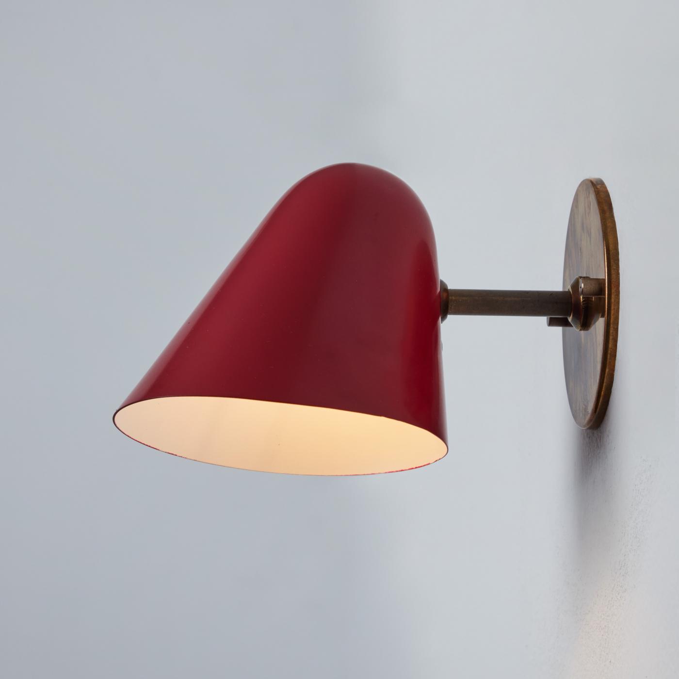 Jacques Biny - Pair of 1950s Jacques Biny Red Metal & Brass Wall Lights