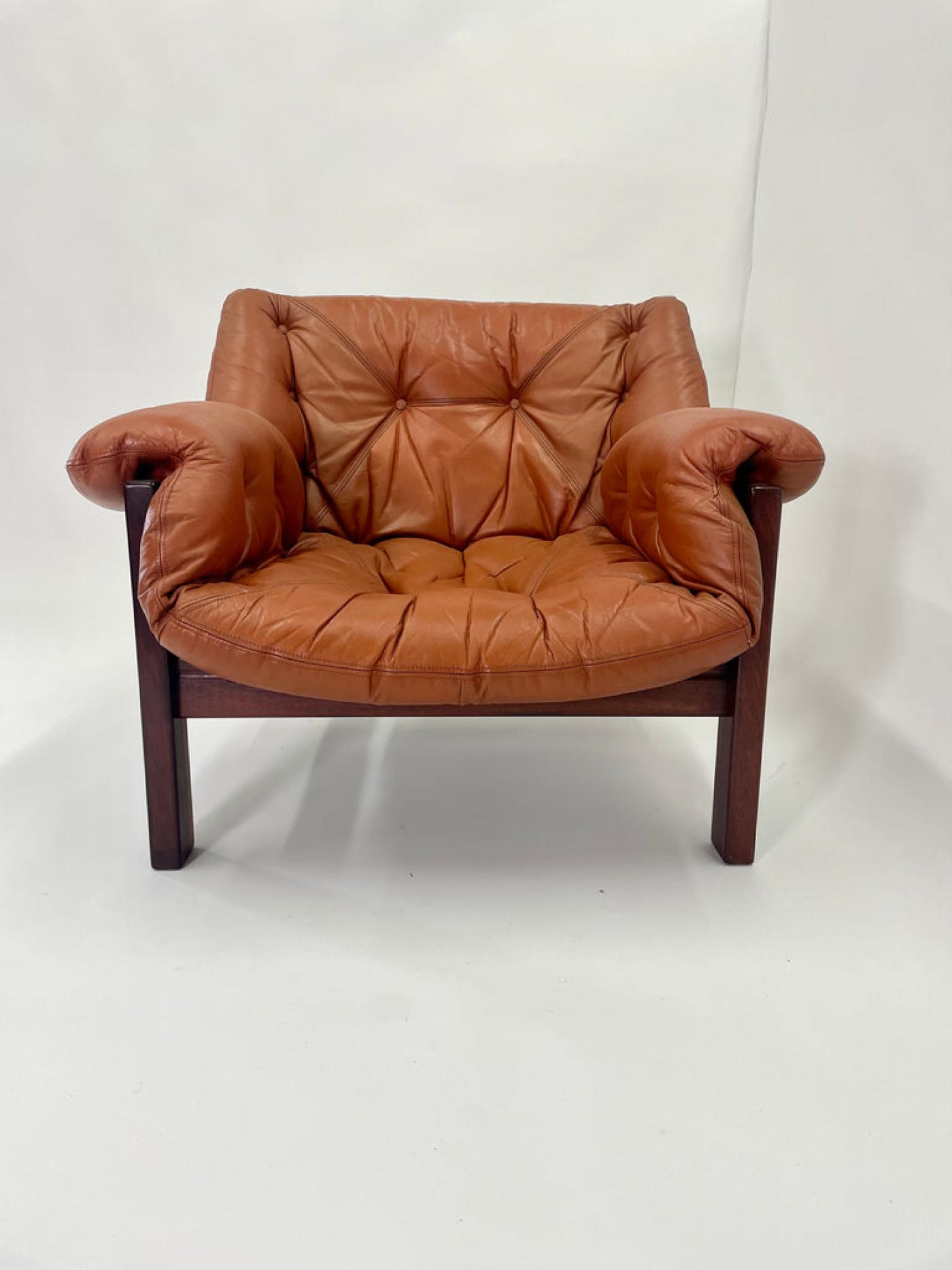 Jean Gillon - Leather Tijuca Chair Jean Gillon for Italma Brazil Circa 1960