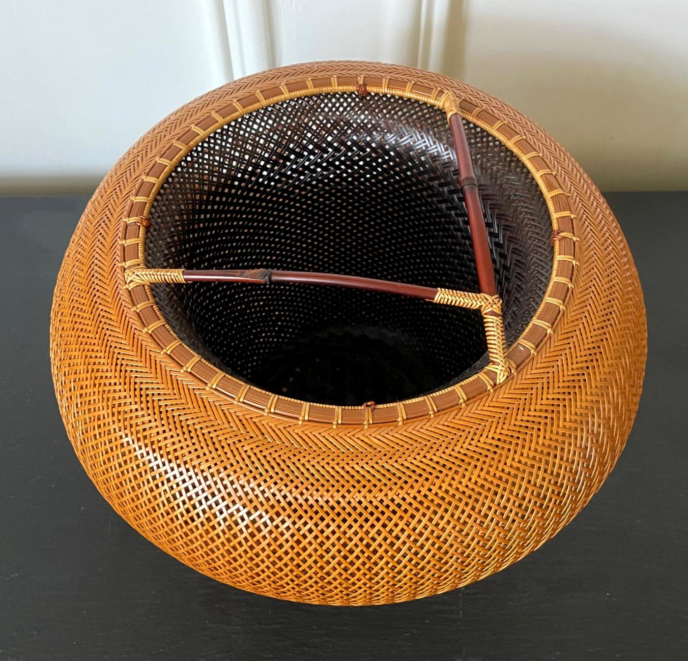 Kawano Shoko - Contemporary Japanese Bamboo Sculpture Kawano Shoko