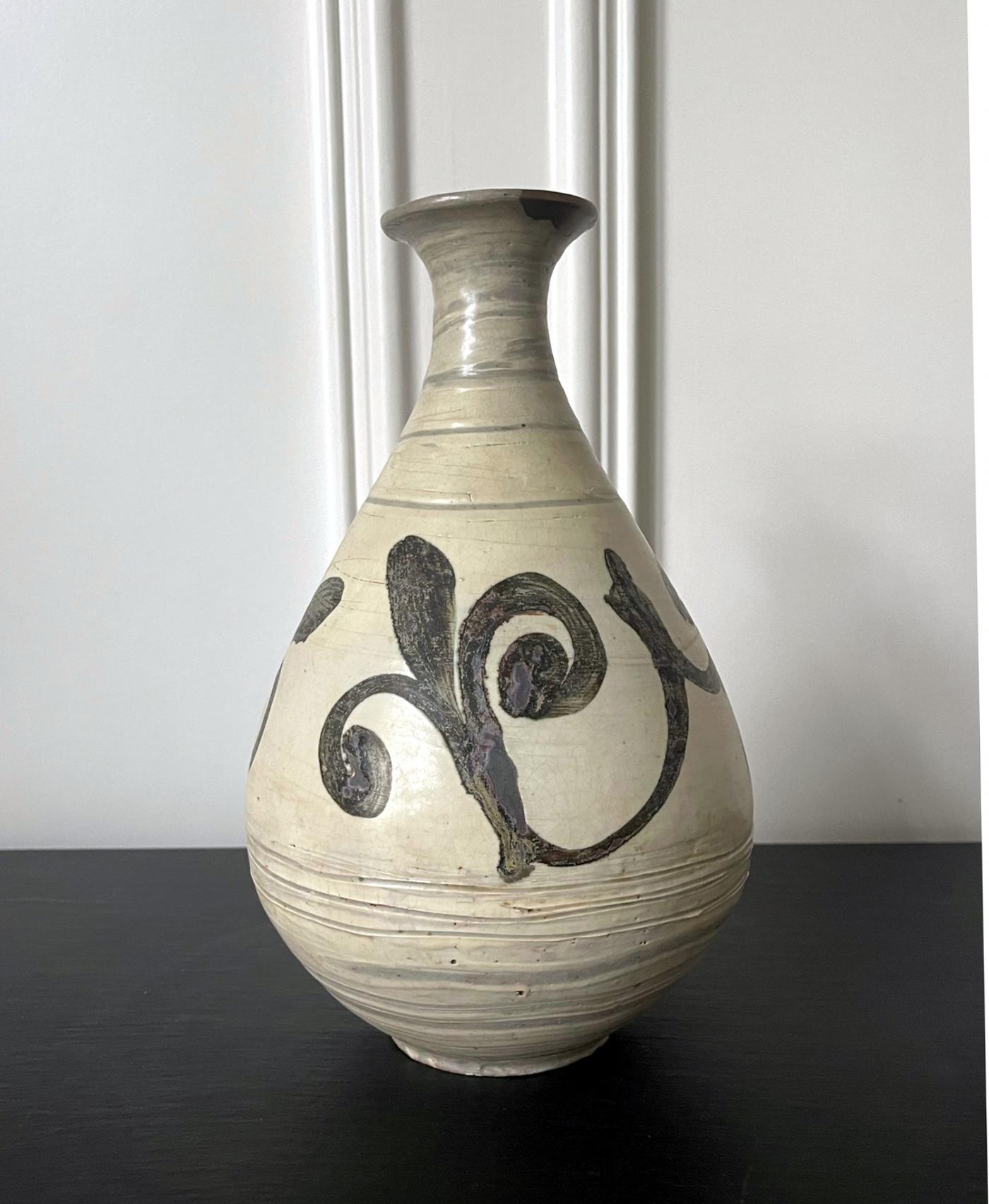 Korean Glazed Ceramic Vase Buncheong Ware Early Joseon Dynasty