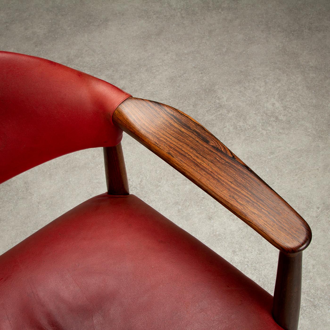 Kurt Olsen - Model 223 Rosewood Armchair by Kurt Olsen, Denmark, 1950s