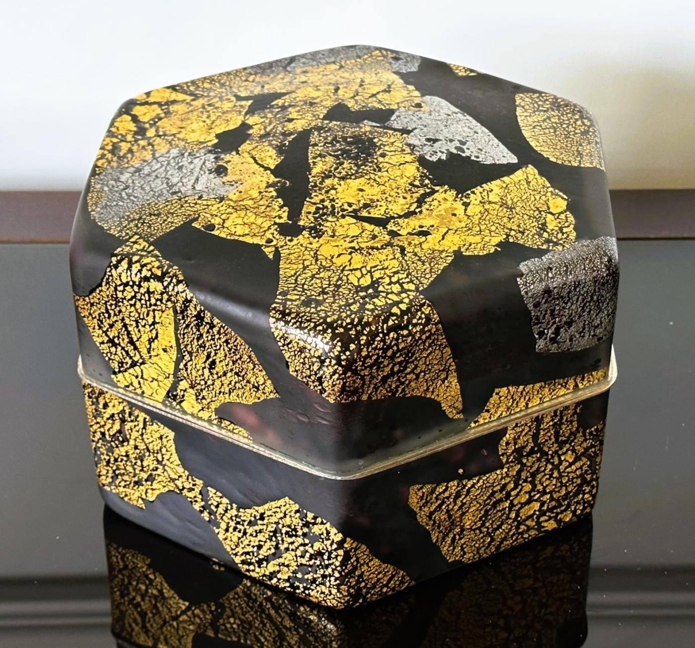 Kyohei Fujita - Large Japanese Kazaribako Glass Box Ancient Captial ...