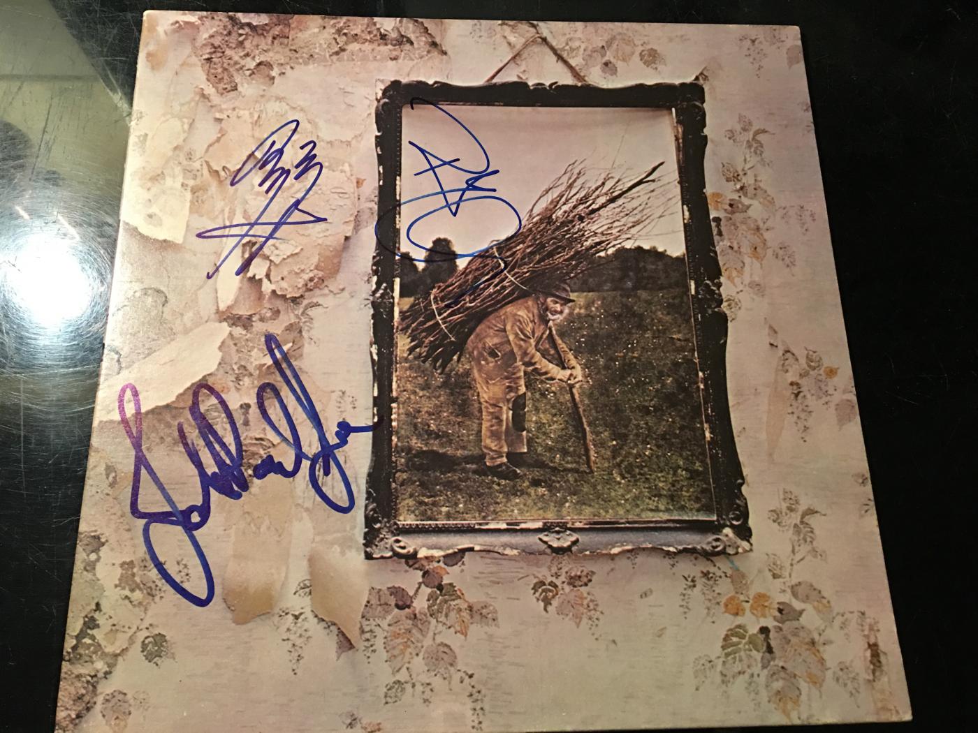 LED ZEPPELIN 4 AUTOGRAPHED RECORD ALBUM