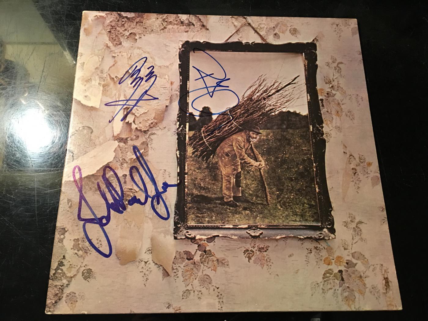 LED ZEPPELIN 4 AUTOGRAPHED RECORD ALBUM