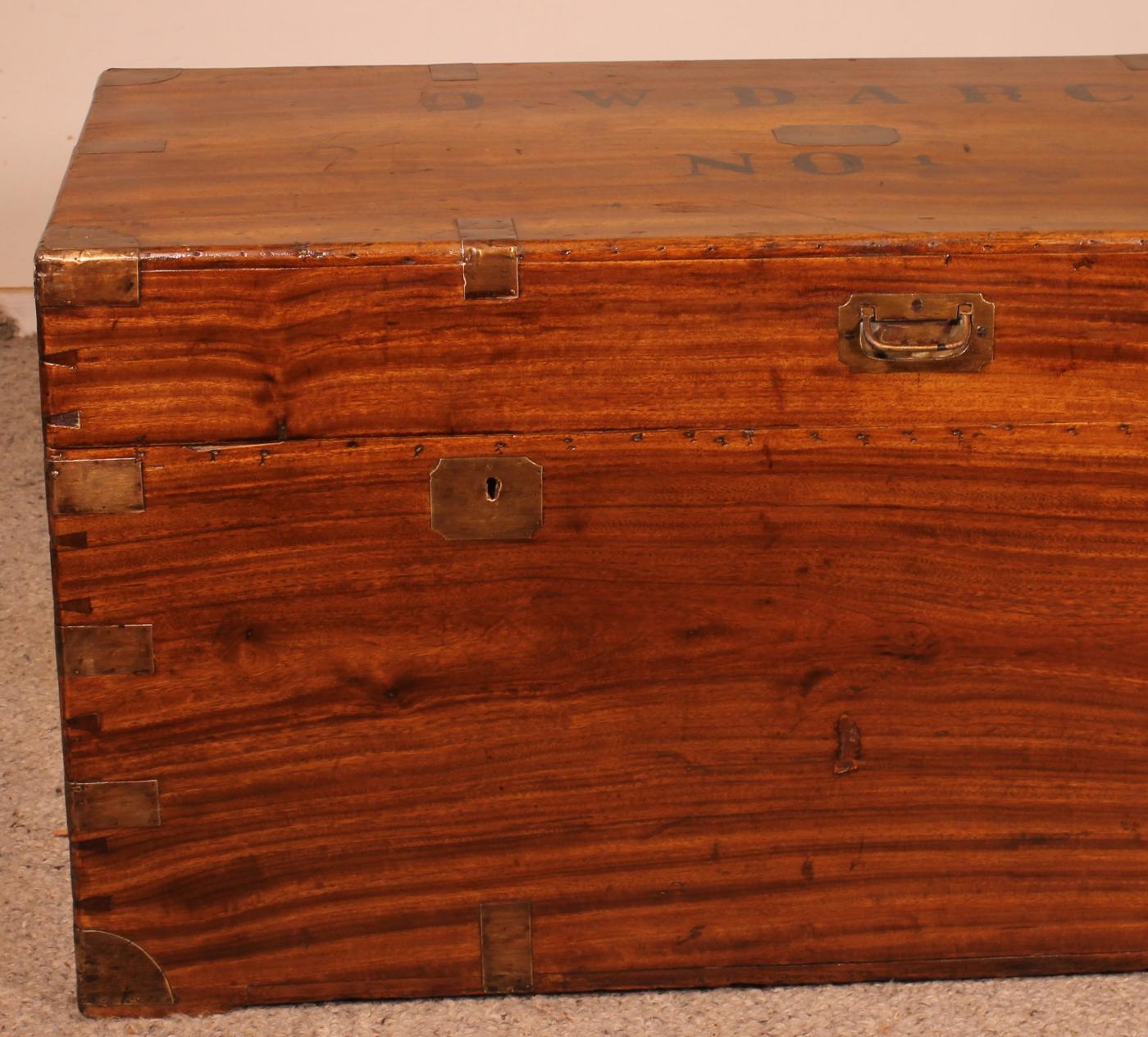 Large Campaign Chest Of Captain 0.w Darch N ° 1 In Camphor Wood