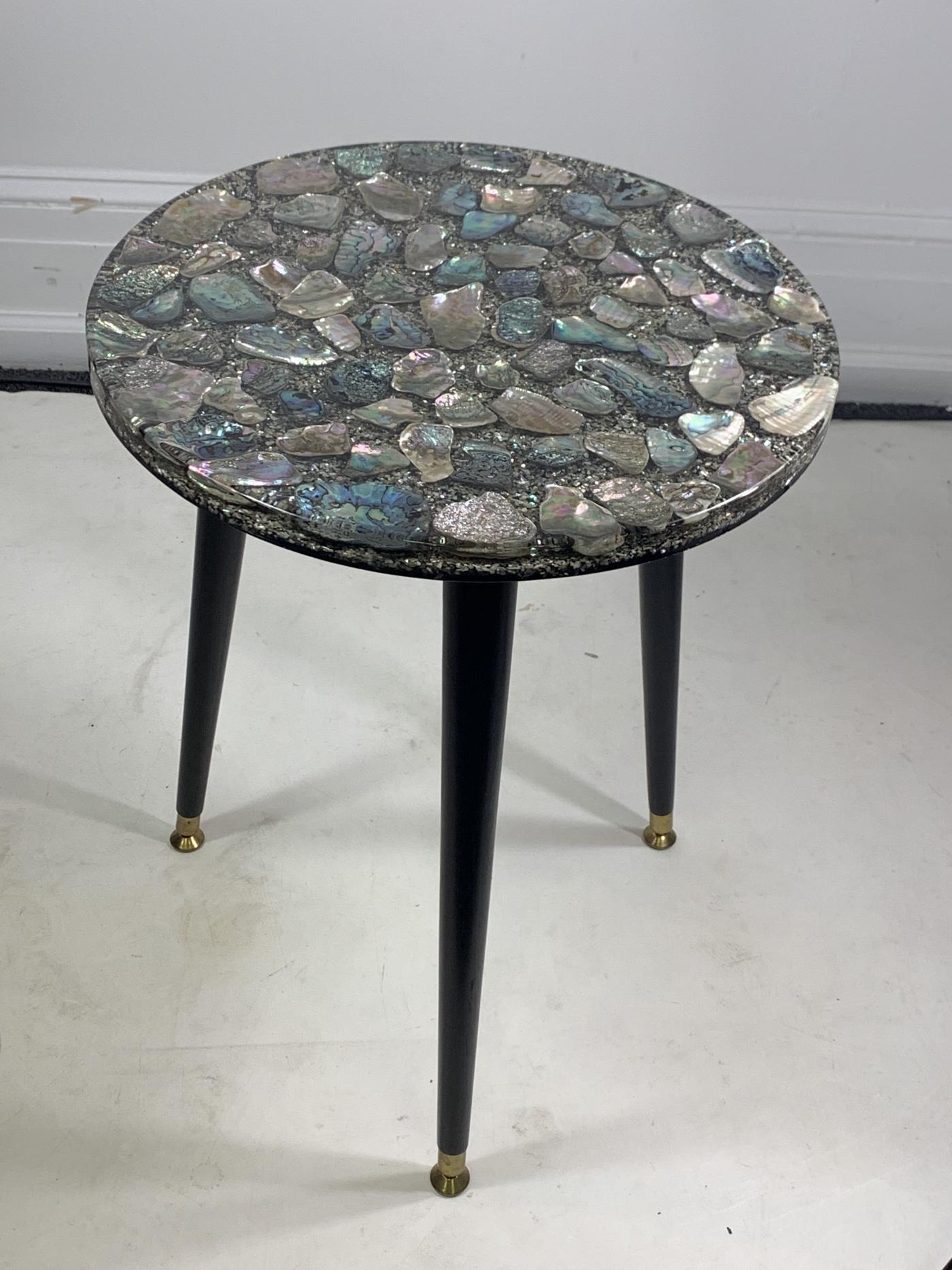MID CENTURY ABALONE RESIN TOP TRIPOD TABLE