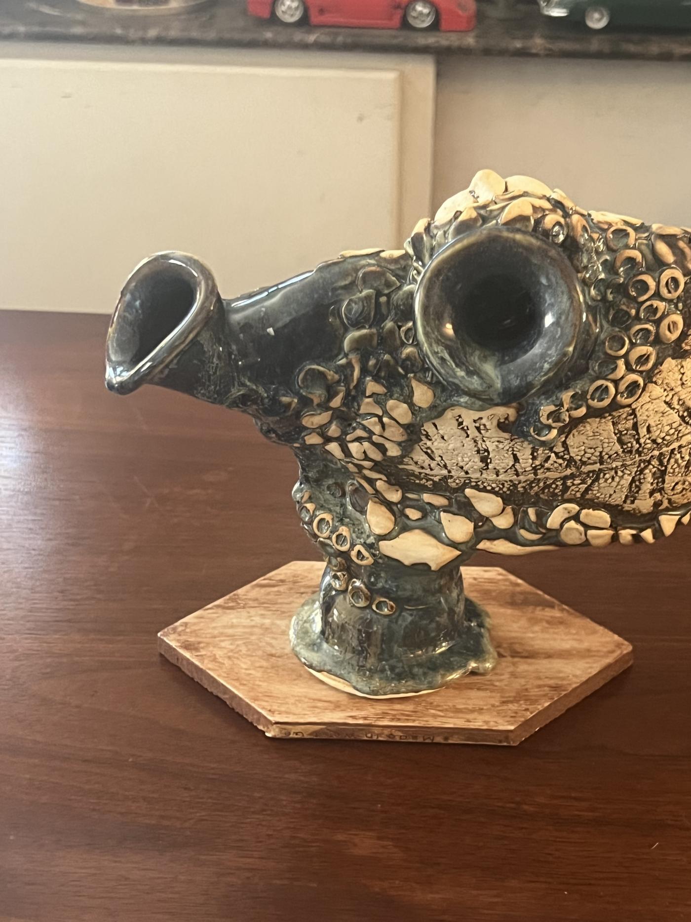 MODERN CHERUB HEAD ART POTTERY VASE/SCULPTURE